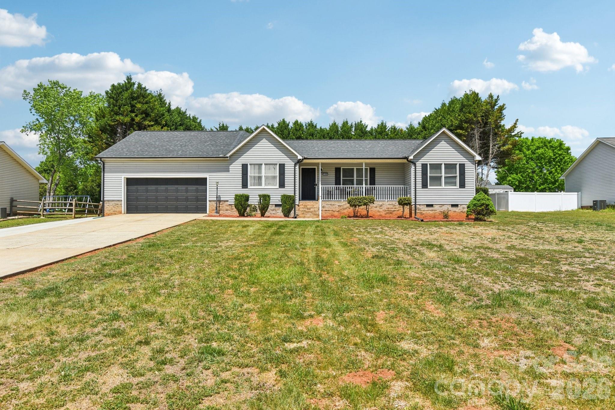 Photo 3 of 140 Clearview Road, Statesville, NC