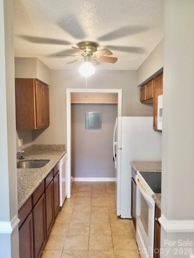 Photo 9 of 11027 Harrowfield Road, Charlotte, NC