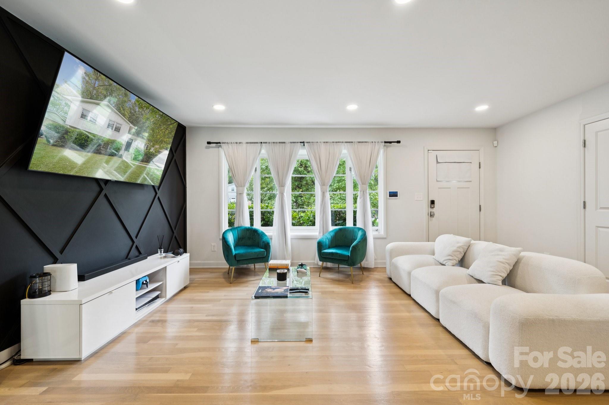 Photo 4 of 1530 Barberry Court, Charlotte, NC