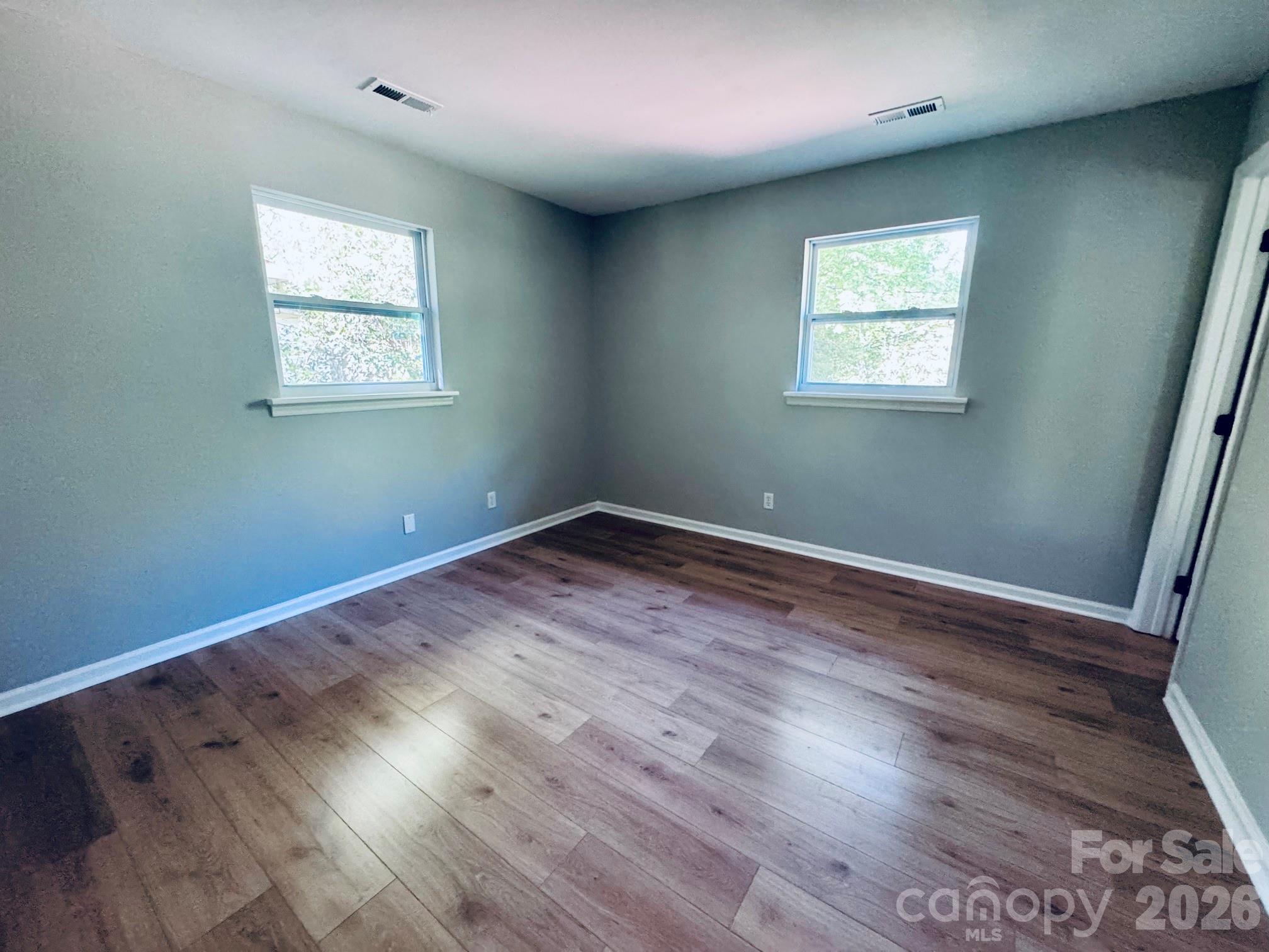 Photo 8 of 533 Frank Drive, Charlotte, NC