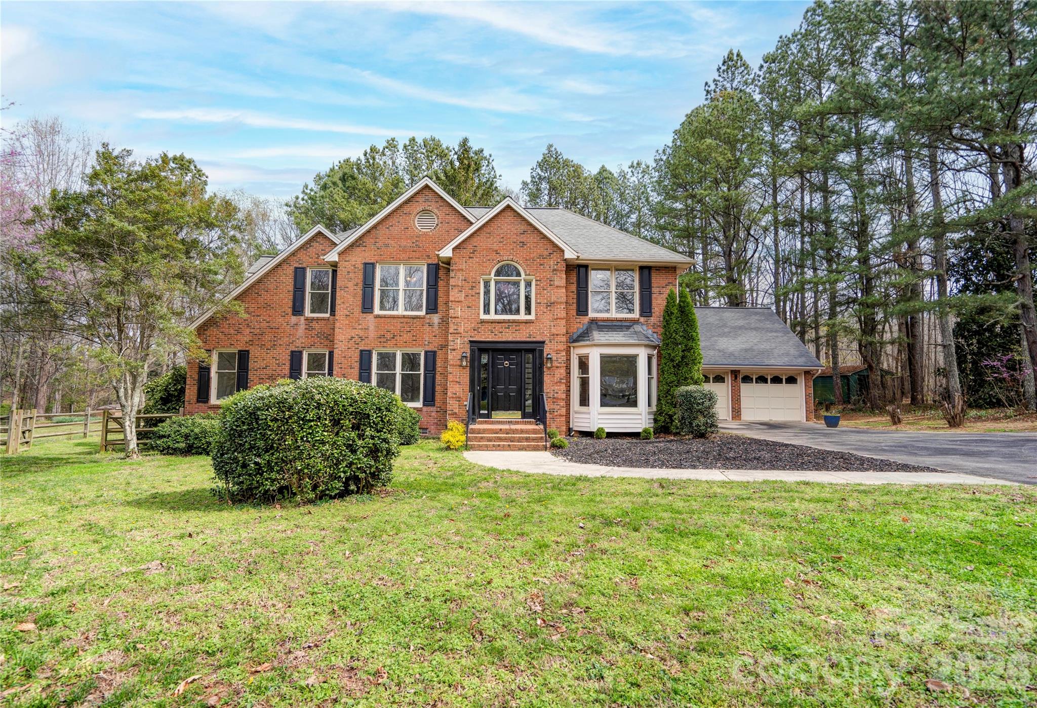 124 Gold Run Court, Kings Mountain, NC - photo 2 of 41