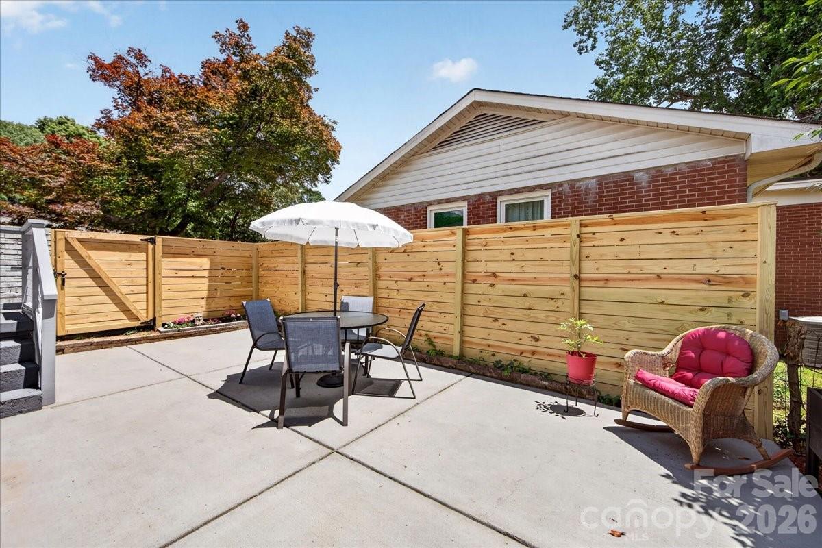 Photo 30 of 3425 Airlie Street, Charlotte, NC