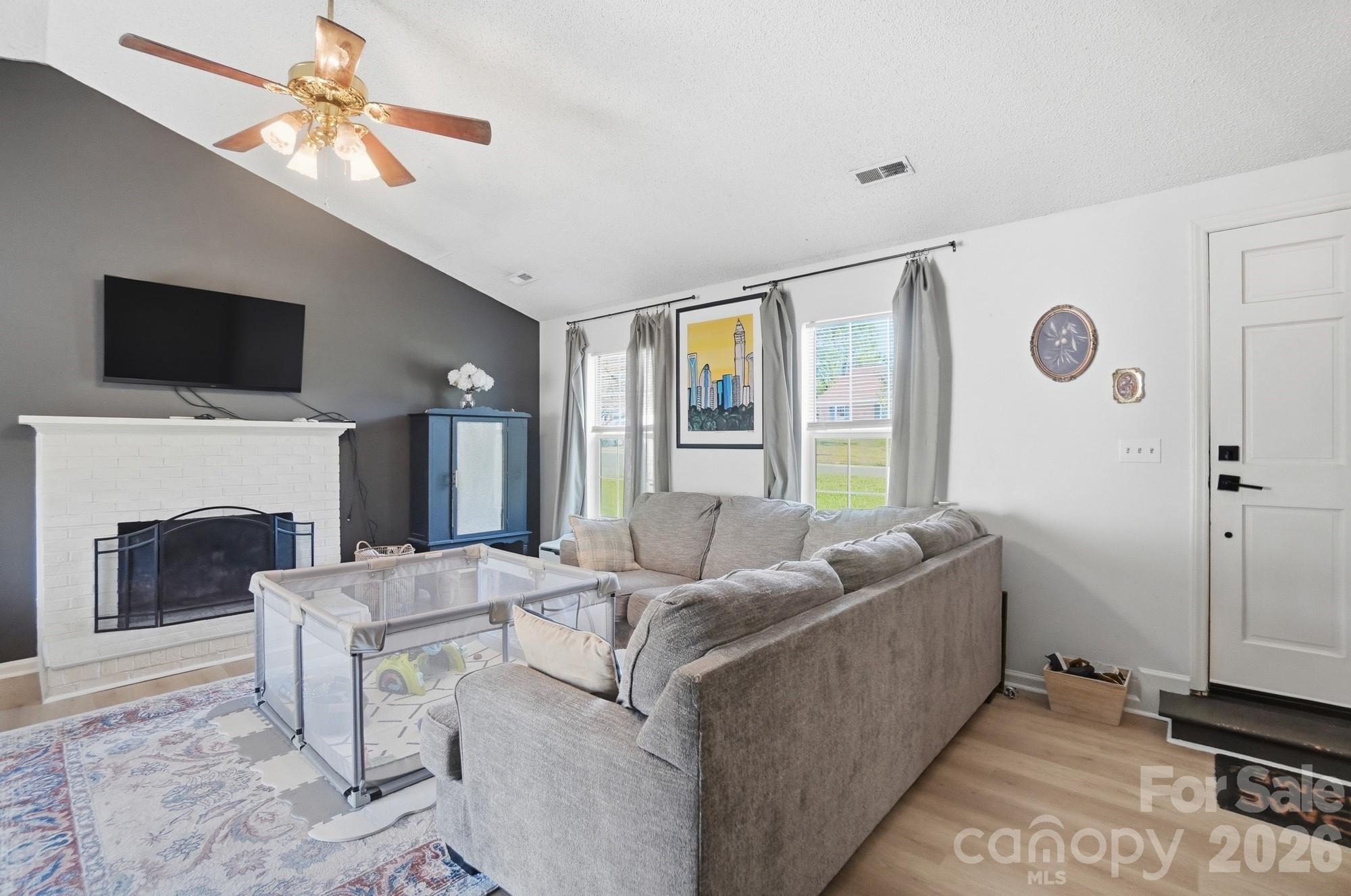Photo 6 of 9046 Milton Morris Drive, Charlotte, NC