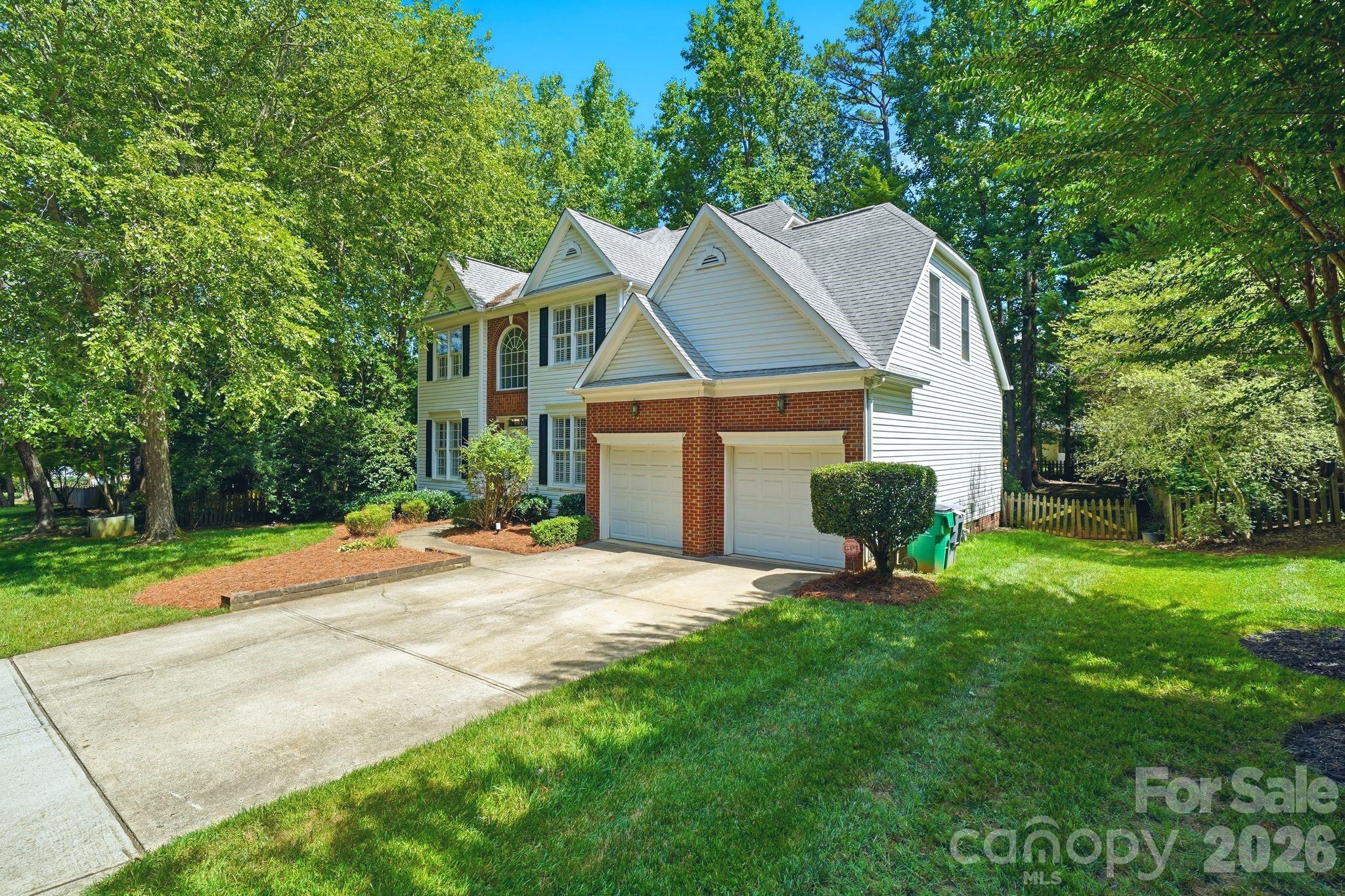 Photo 3 of 7711 Abbotsinch Court, Charlotte, NC