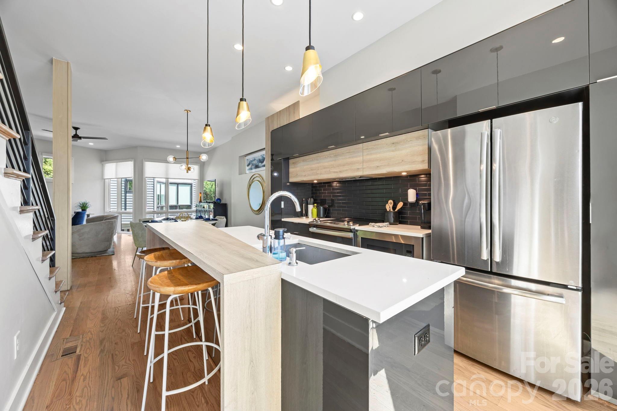 1062 Kenilworth Avenue, Charlotte, NC - photo 8 of 29