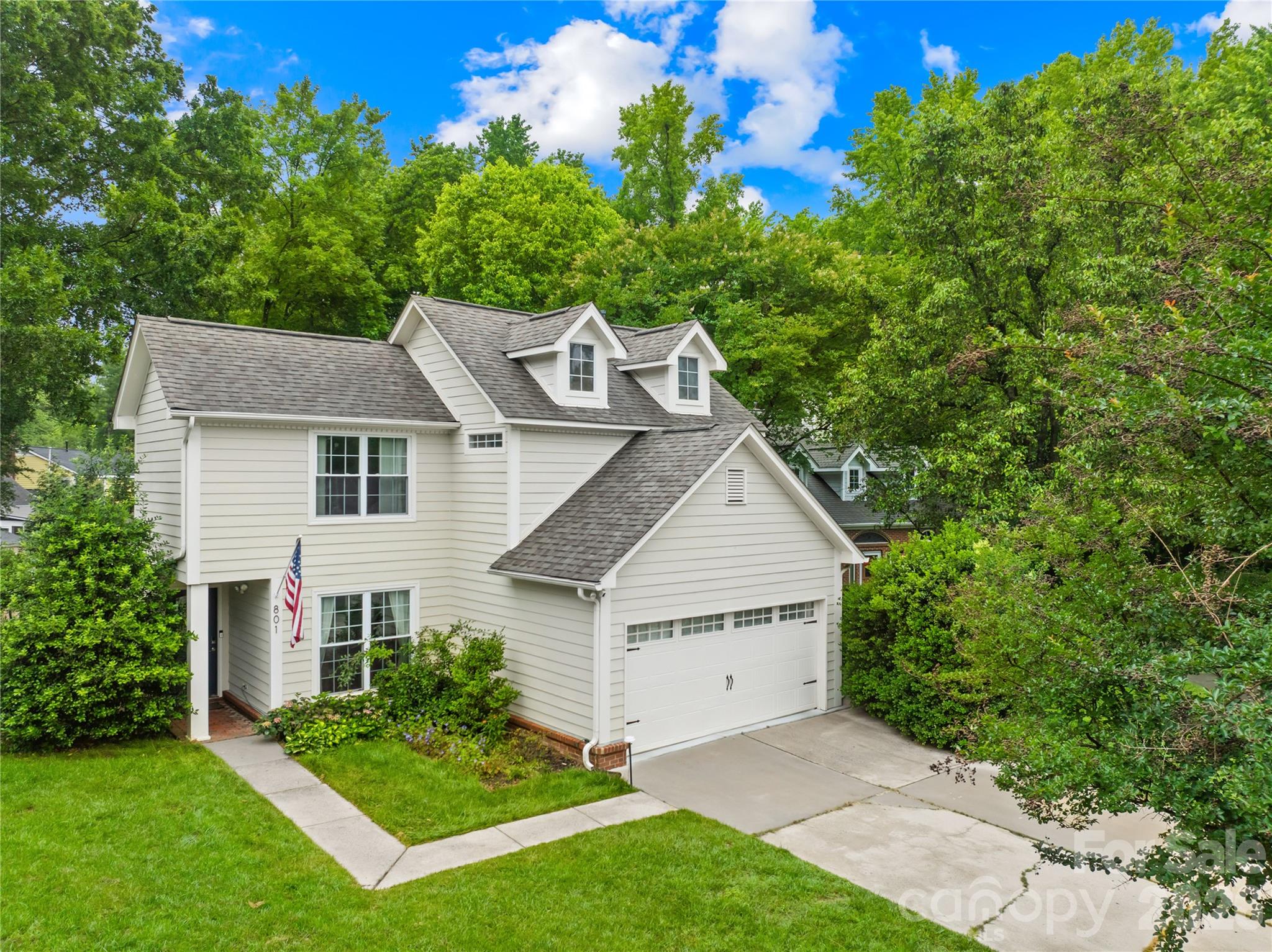 Home for sale at 801 Mill Run Drive, Charlotte, NC — photo 1 of 32