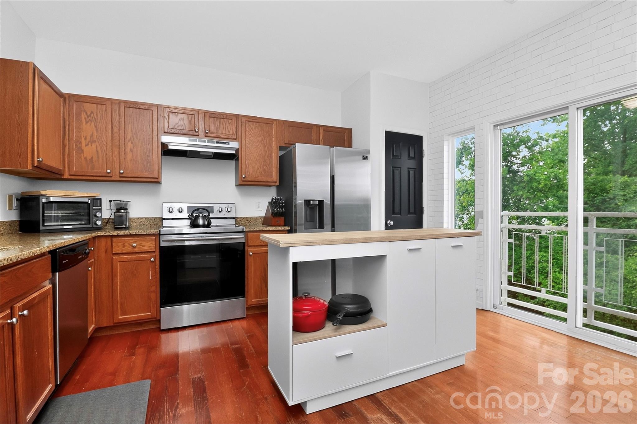 Photo 8 of 3909 Picasso Court, Charlotte, NC