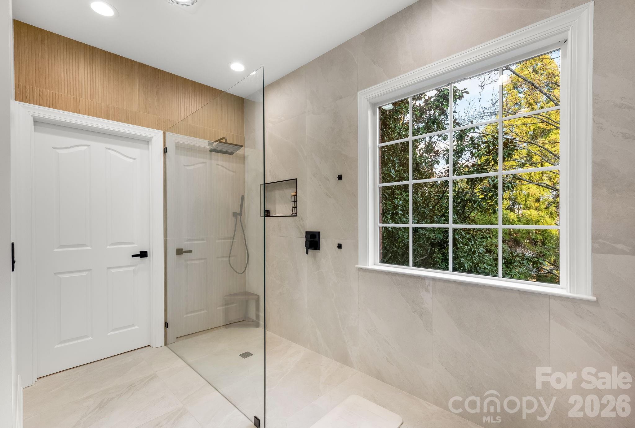 Photo 16 of 10610 Rogalla Drive, Charlotte, NC