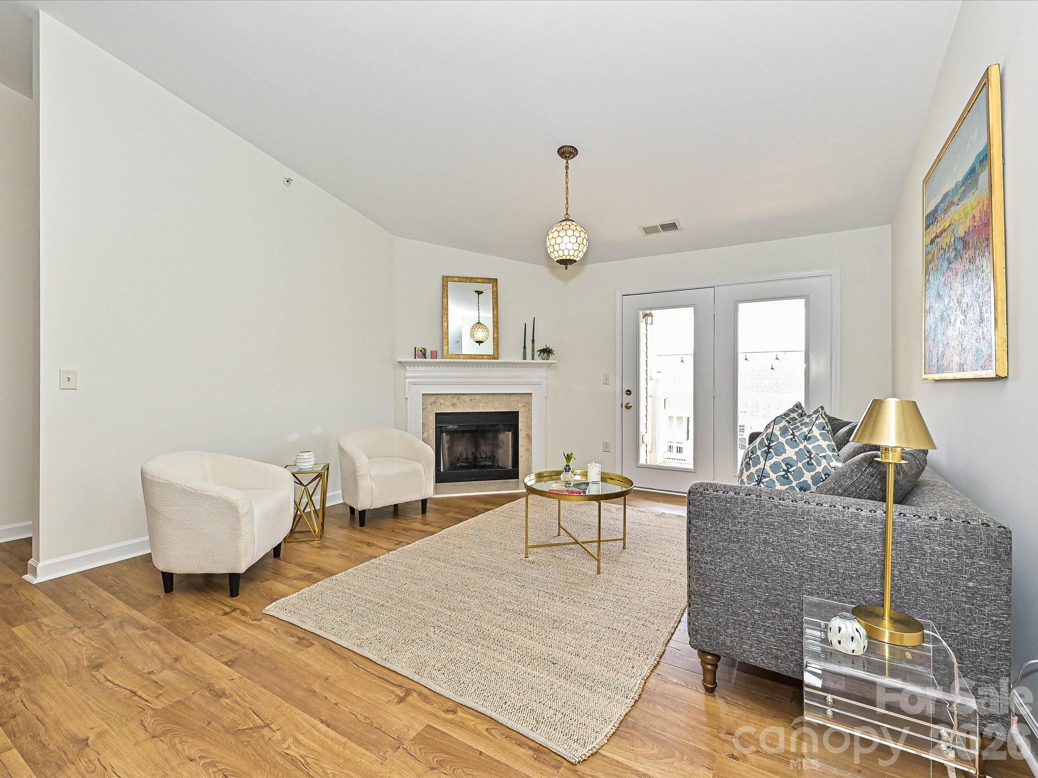 Photo 4 of 11873 Ridgeway Park Drive, Charlotte, NC