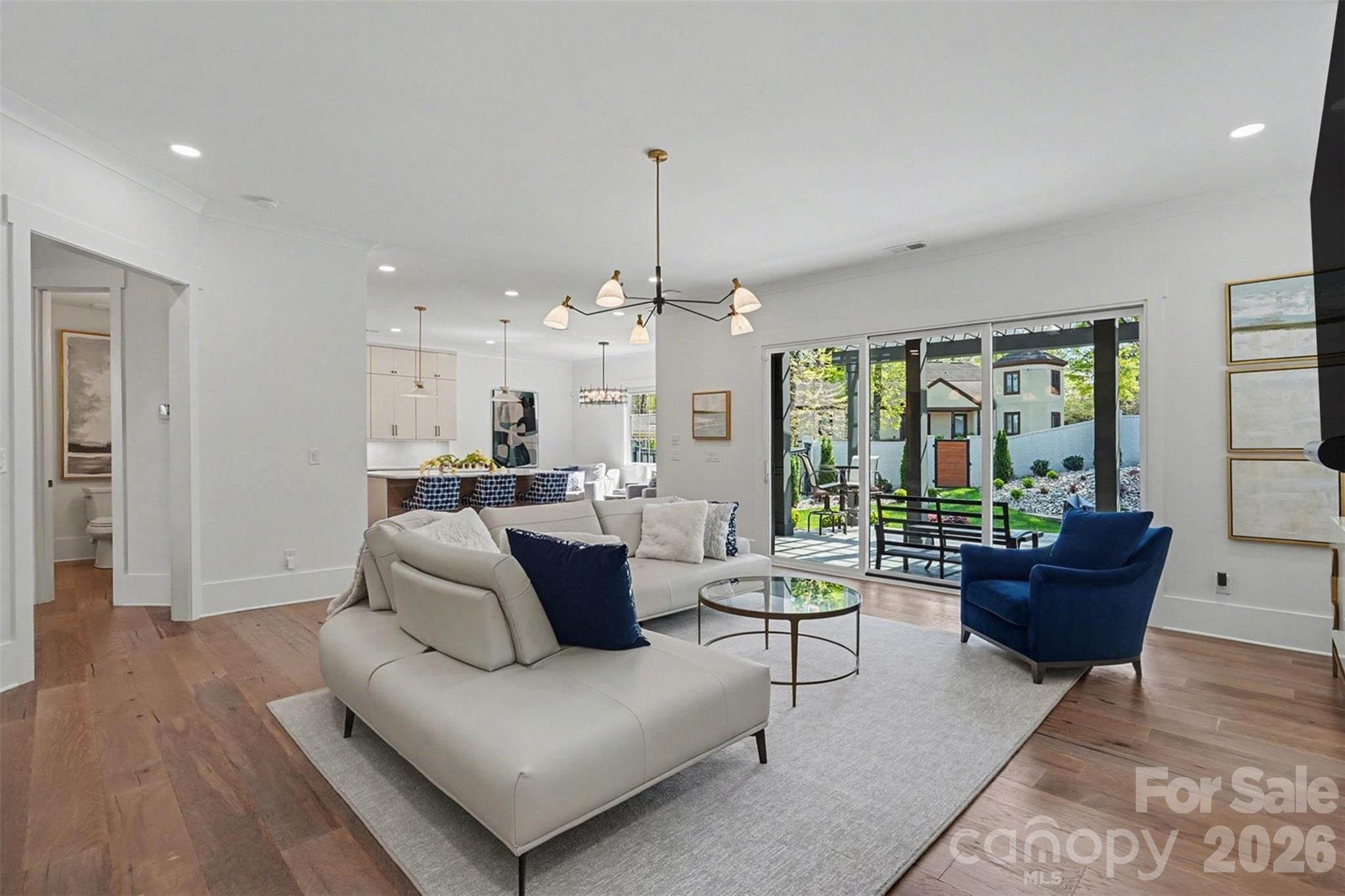 Photo 9 of 915 Laurel Creek Lane, Charlotte, NC