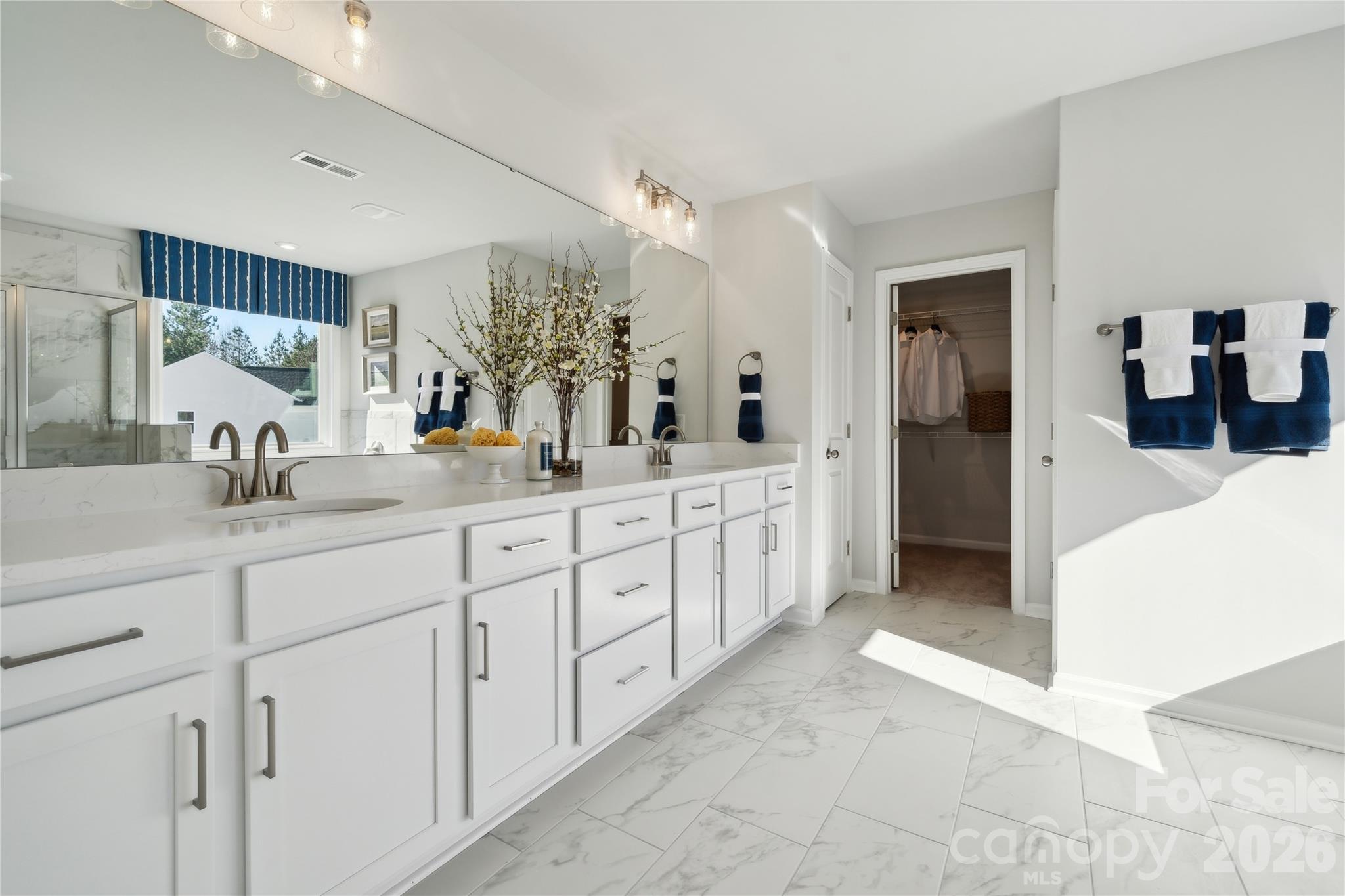 Photo 5 of 4137 Vista Pine Drive, Charlotte, NC