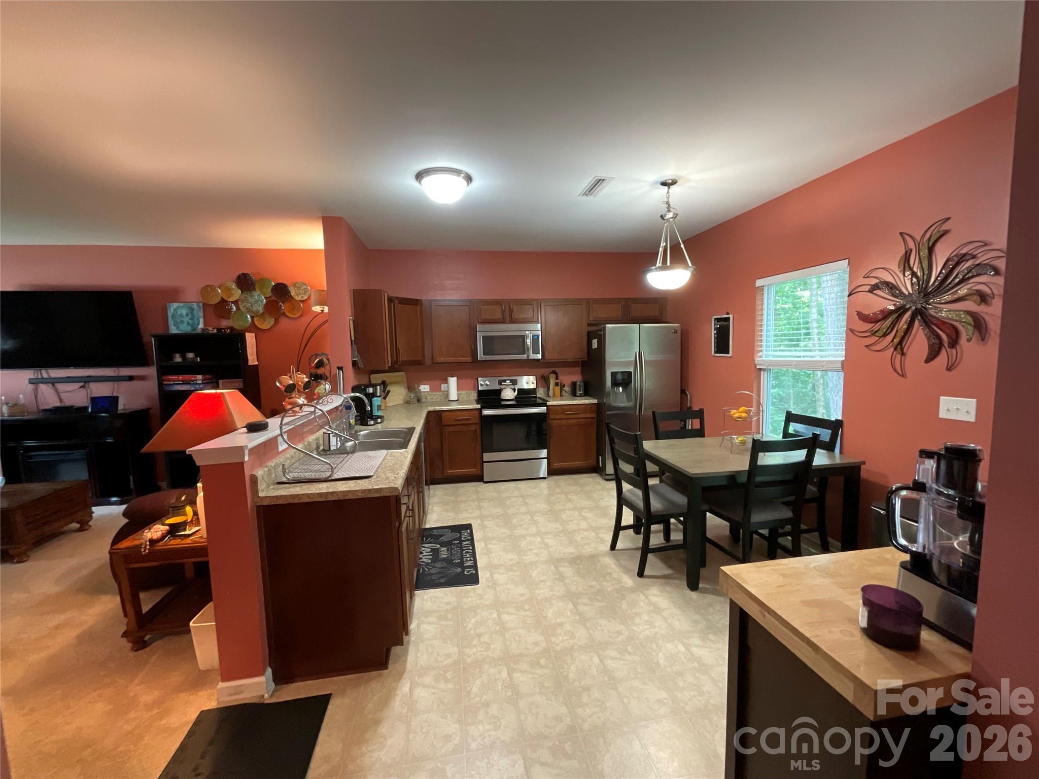 Home for sale at 11213 Deer Stand Court, Charlotte, NC — photo 12 of 35