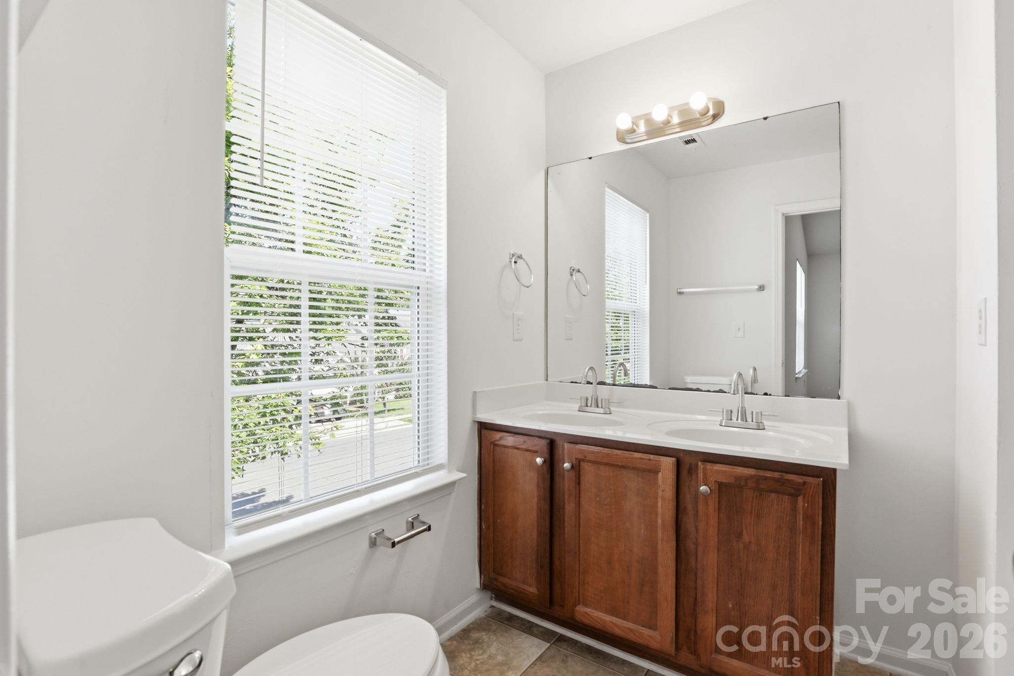 Photo 14 of 5623 Henderson Oaks Drive, Charlotte, NC