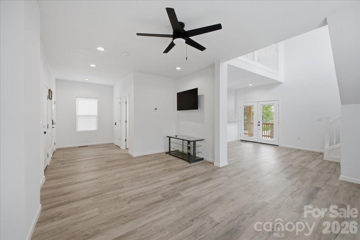 Photo 2 of 1413 Hateras Avenue, Charlotte, NC