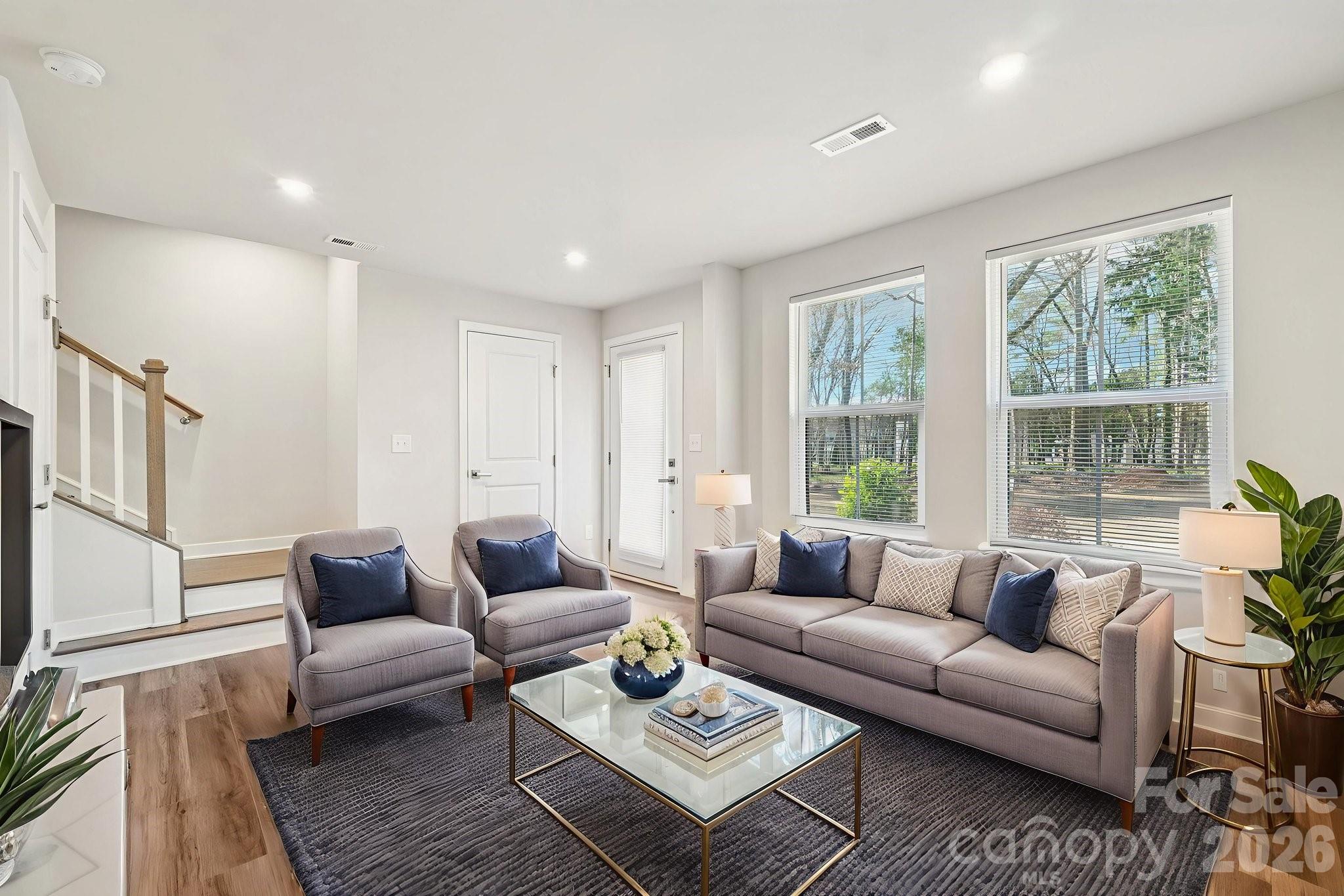 Photo 4 of 547 Nantahala Drive, Charlotte, NC