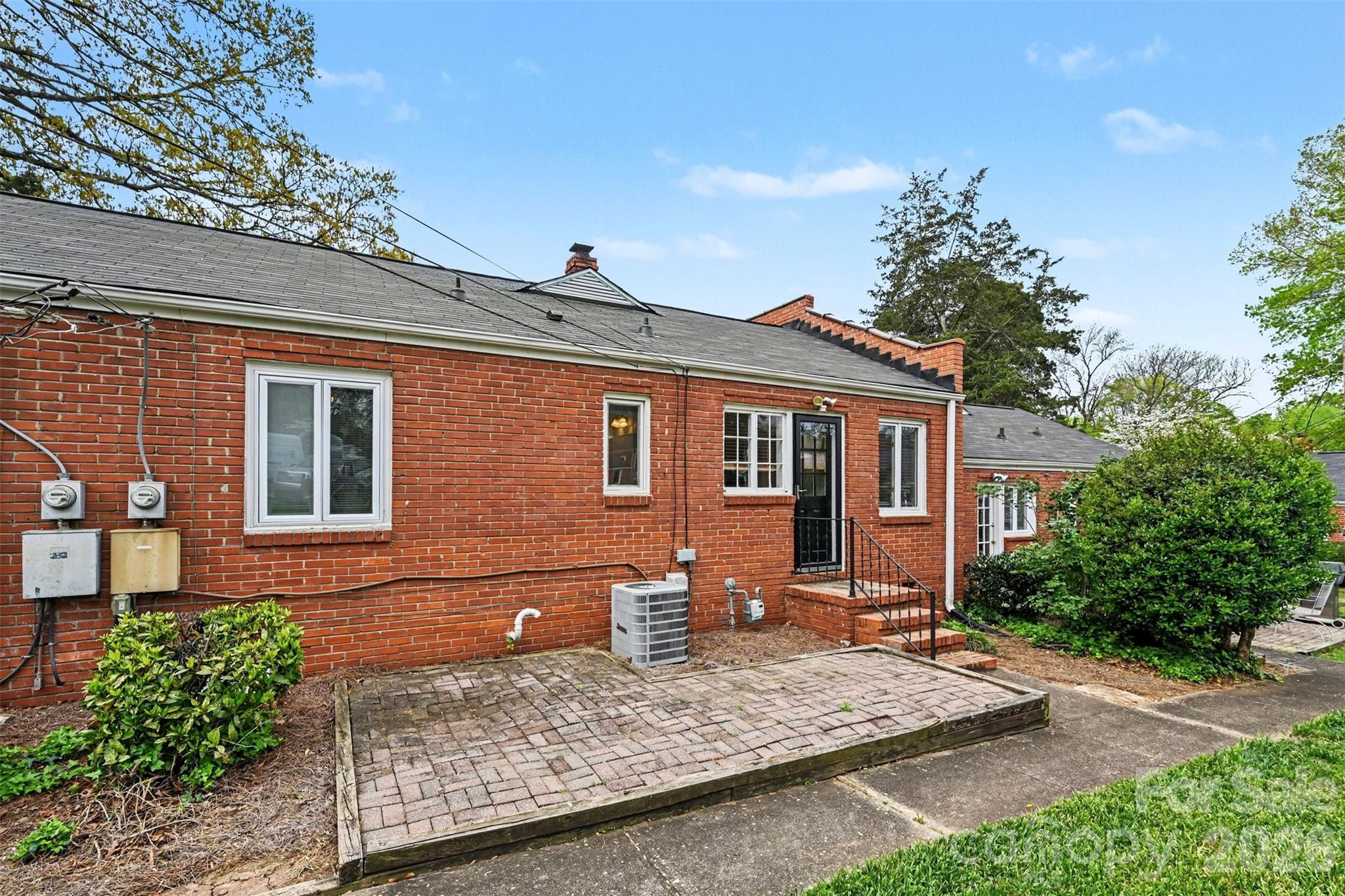 Photo 15 of 1811 Lynnwood Drive, Charlotte, NC