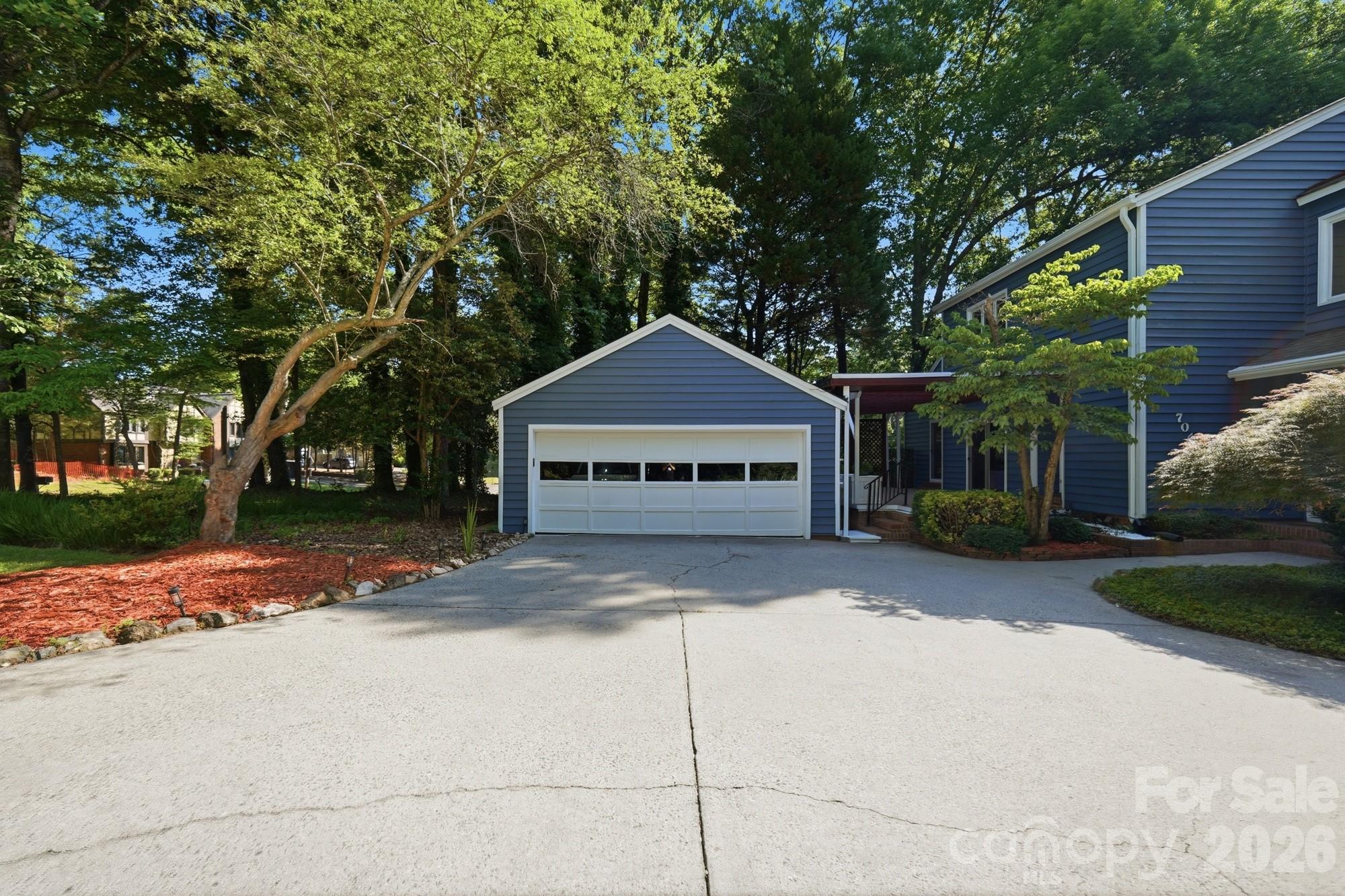 7045 Burlwood Road, Charlotte, NC - photo 2 of 49