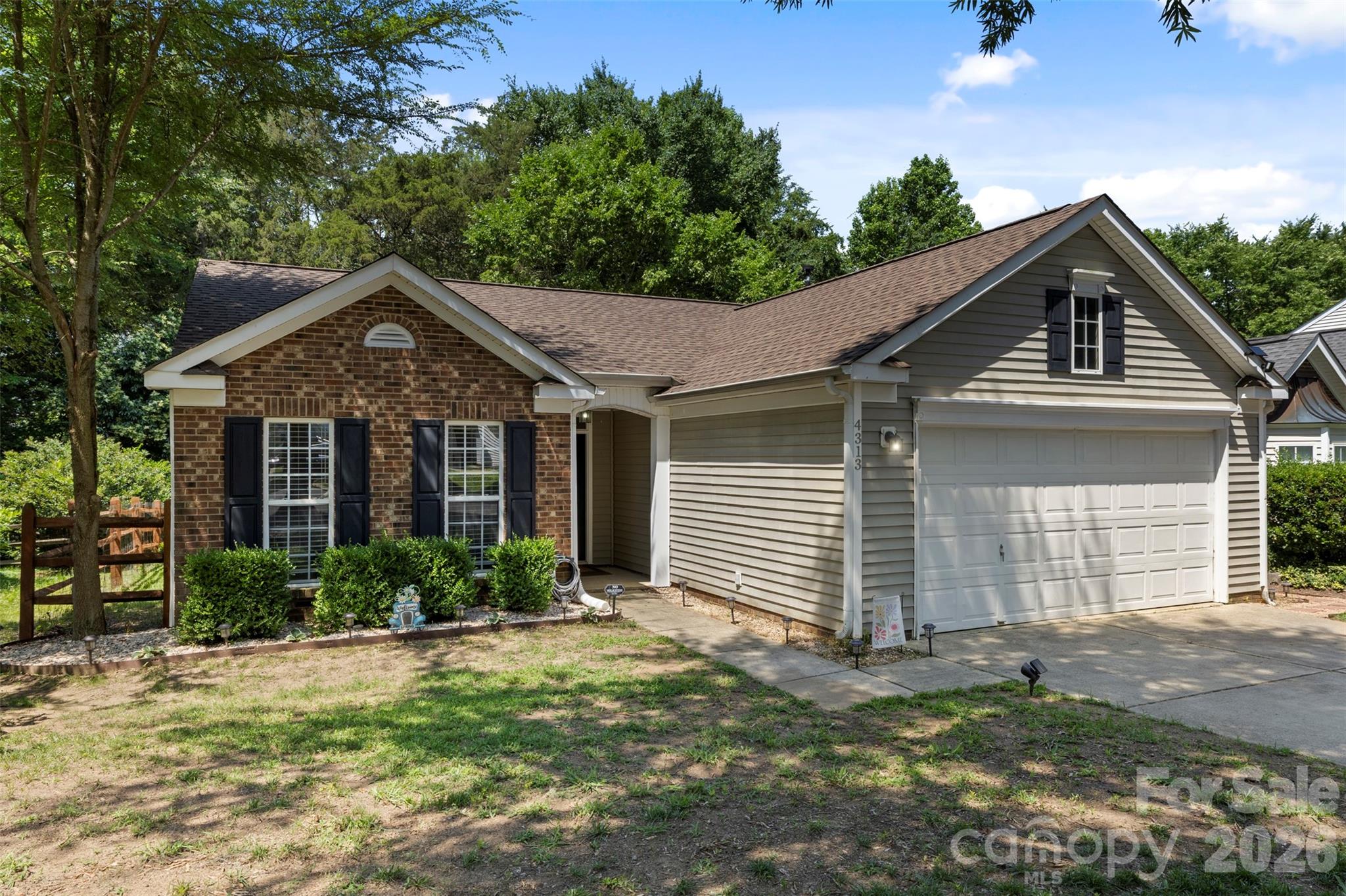 Photo 8 of 4313 Bubbling Brook Court, Charlotte, NC