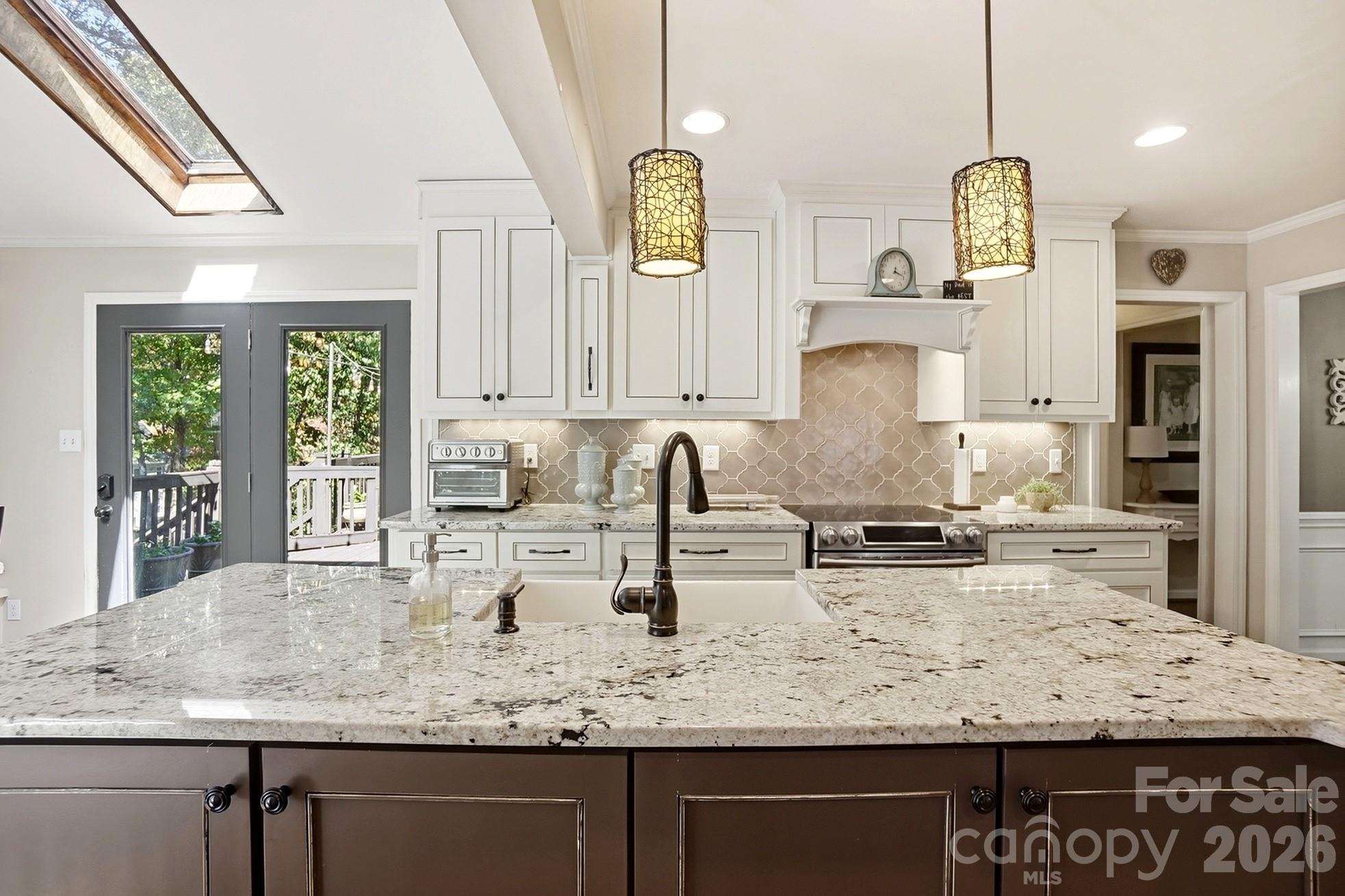Photo 2 of 434 Chadmore Drive, Charlotte, NC