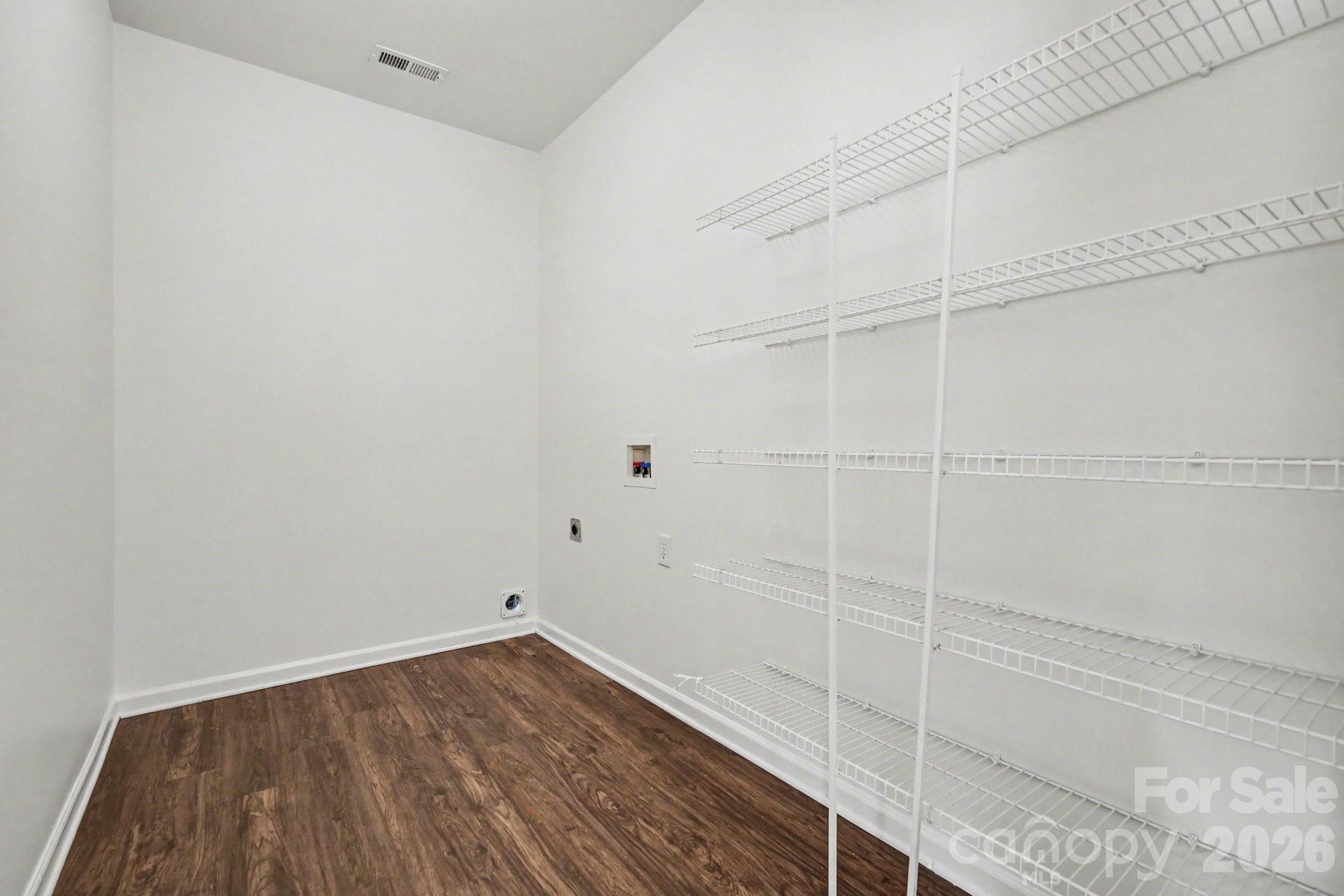 Photo 11 of 4615 Potters Glen Road, Charlotte, NC