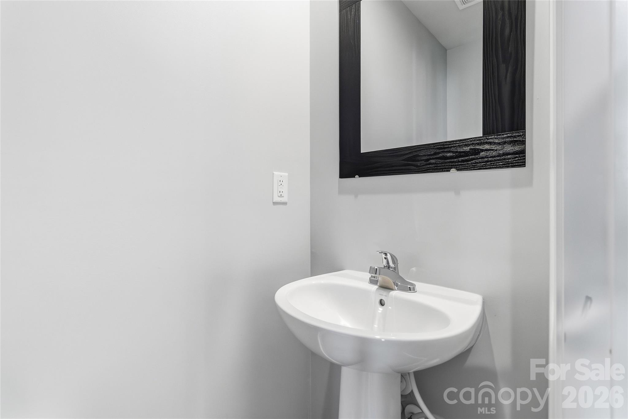 Photo 15 of 5127 Merwyn Avenue, Charlotte, NC