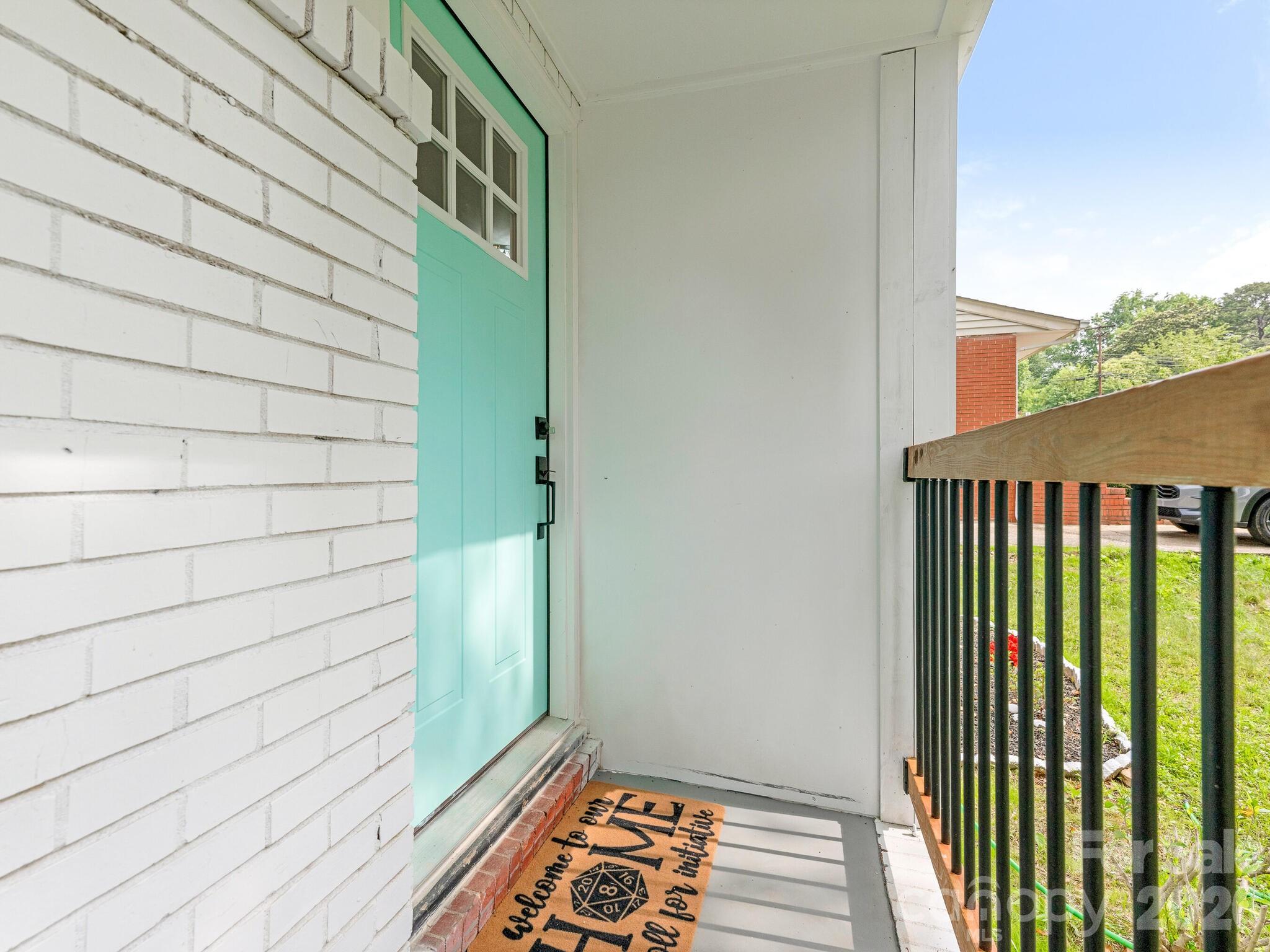 Photo 3 of 1831 Erie Street, Charlotte, NC