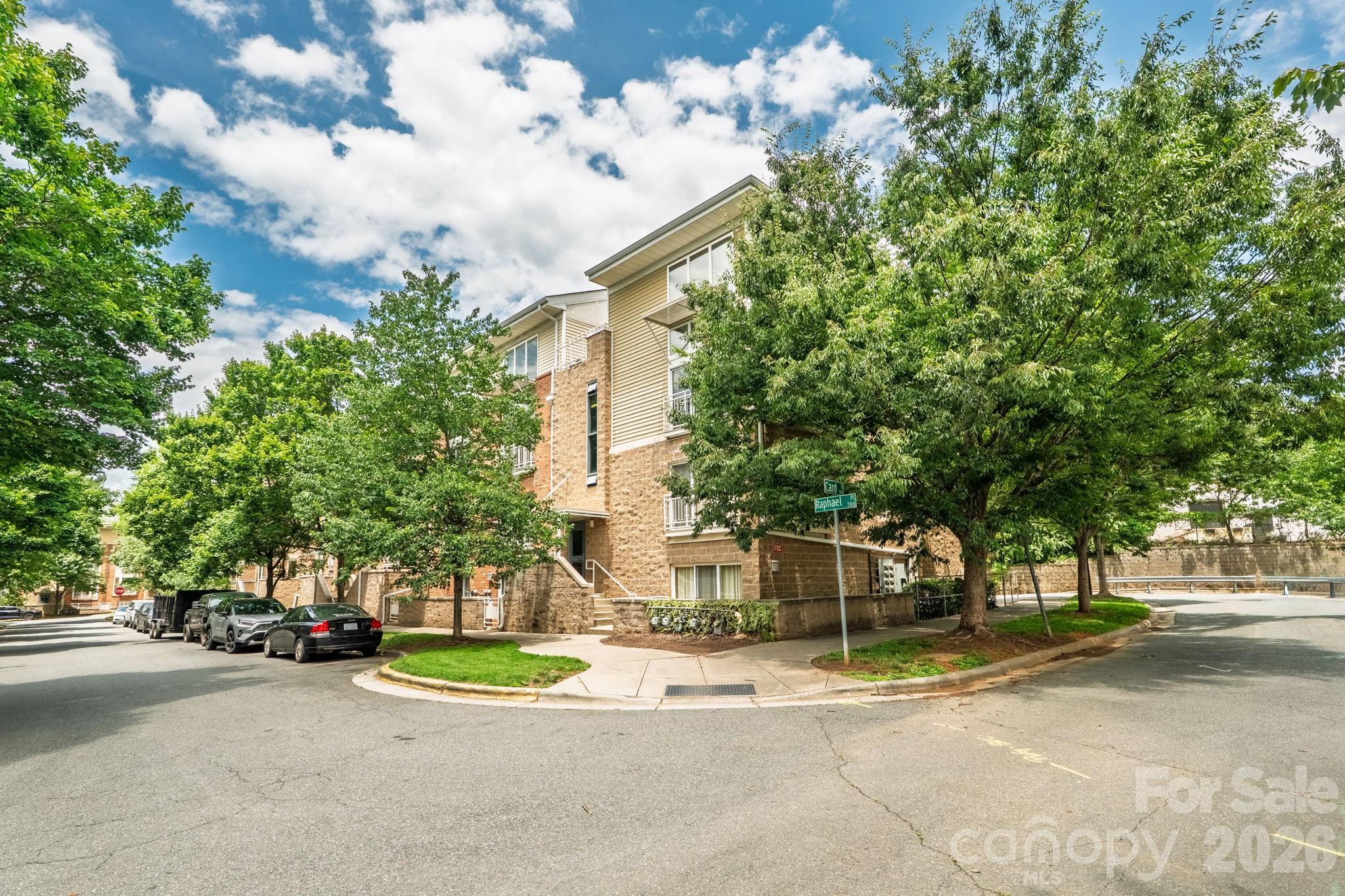 Photo 32 of 649 Raphael Place, Charlotte, NC