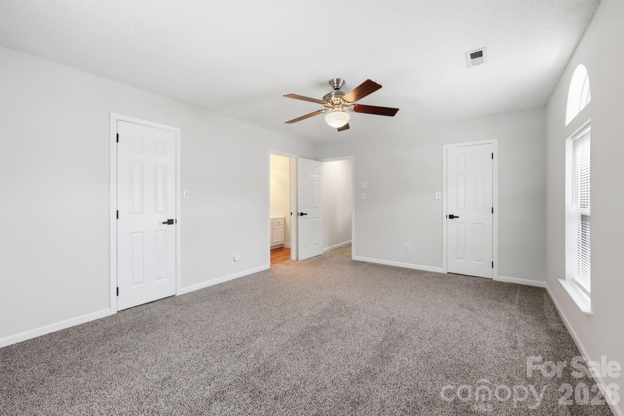 Photo 15 of 6912 Alanbrook Road, Charlotte, NC