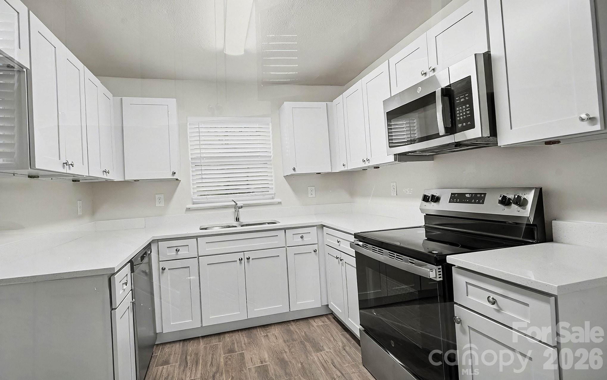 3431 Shamrock Drive, Charlotte, NC - photo 9 of 27