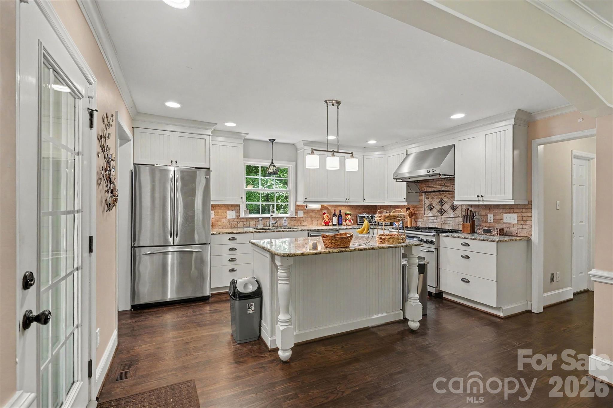 5812 Camelot Drive, Charlotte, NC - photo 11 of 32