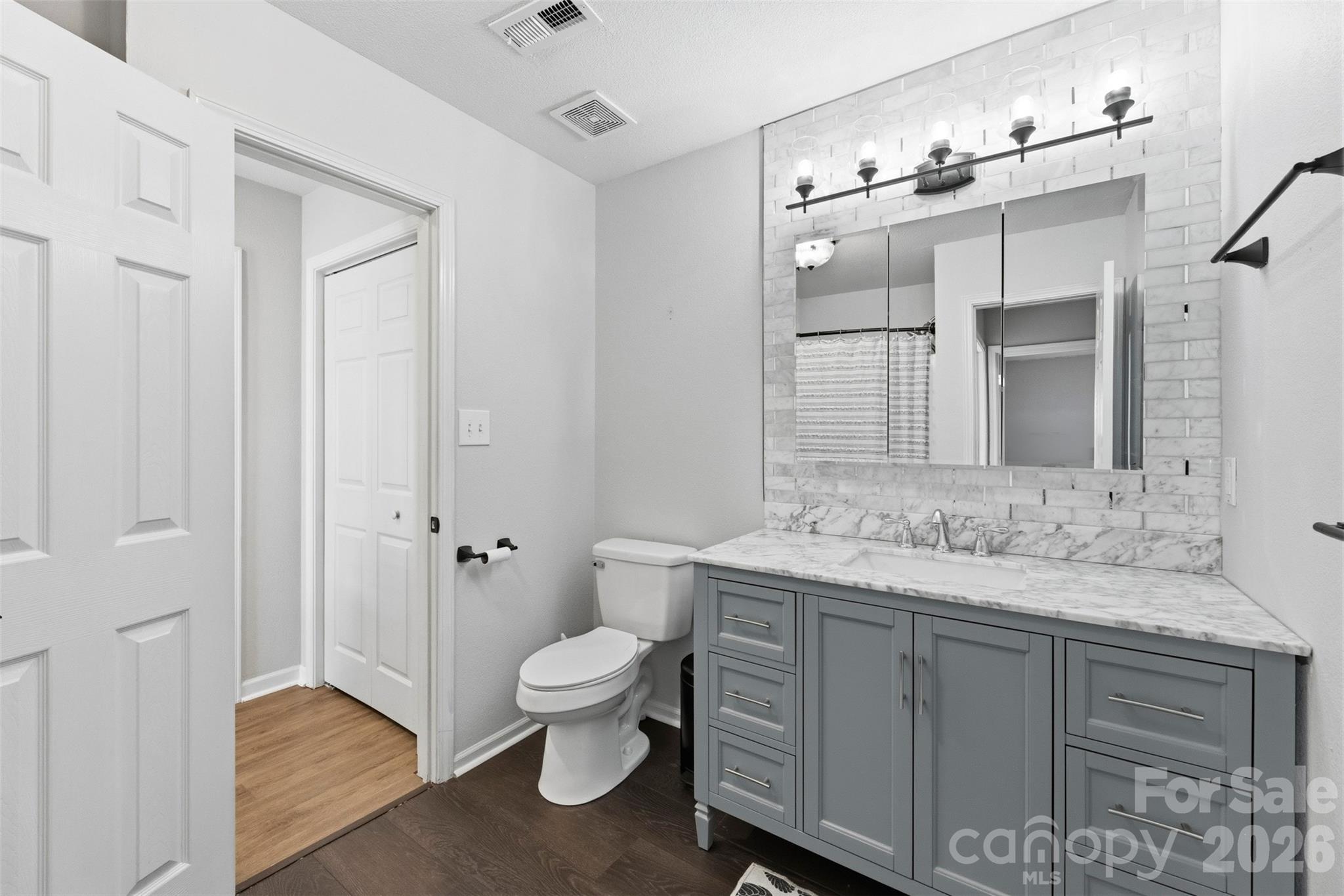 Photo 9 of 3924 Mohawk Court, Charlotte, NC