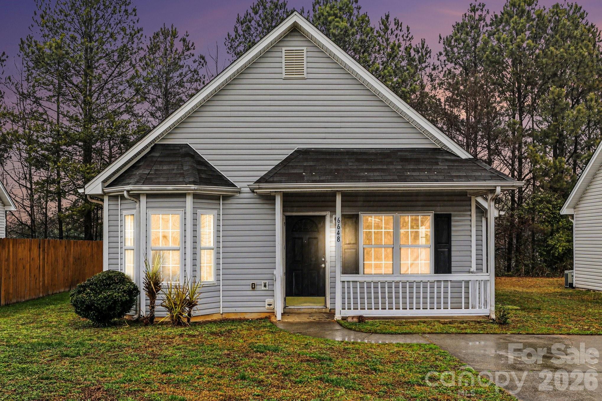 Photo 2 of 6648 Hampton Way Drive, Charlotte, NC