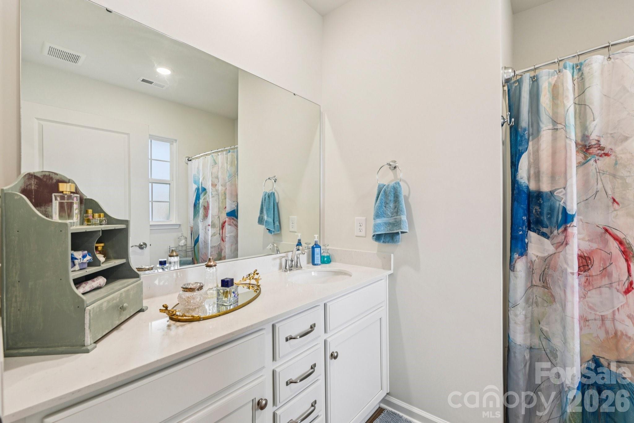 1328 Dali Boulevard, Mount Holly, NC - photo 14 of 39