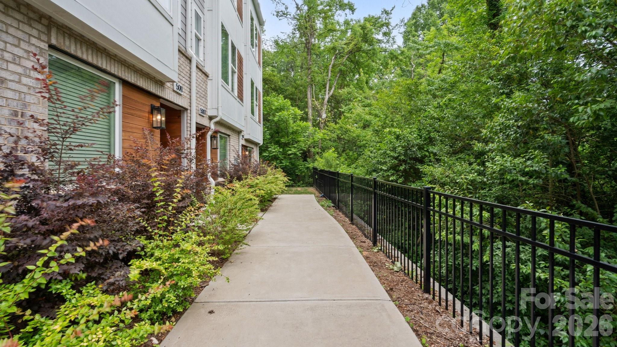 5003 York Park Lane, Charlotte, NC - photo 6 of 43