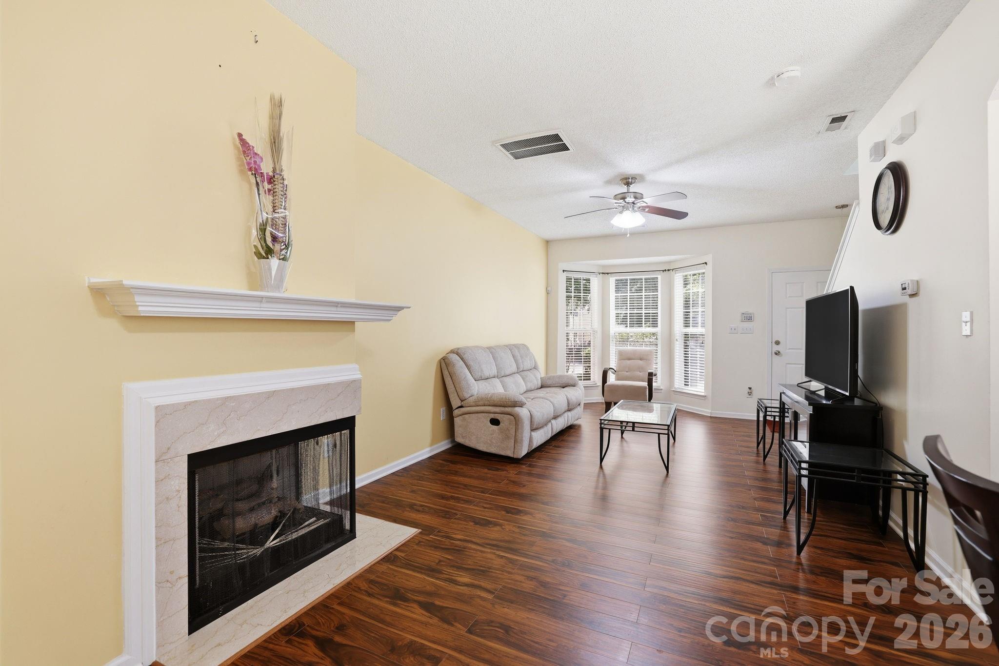 8842 Gerren Court, Charlotte, NC - photo 2 of 19