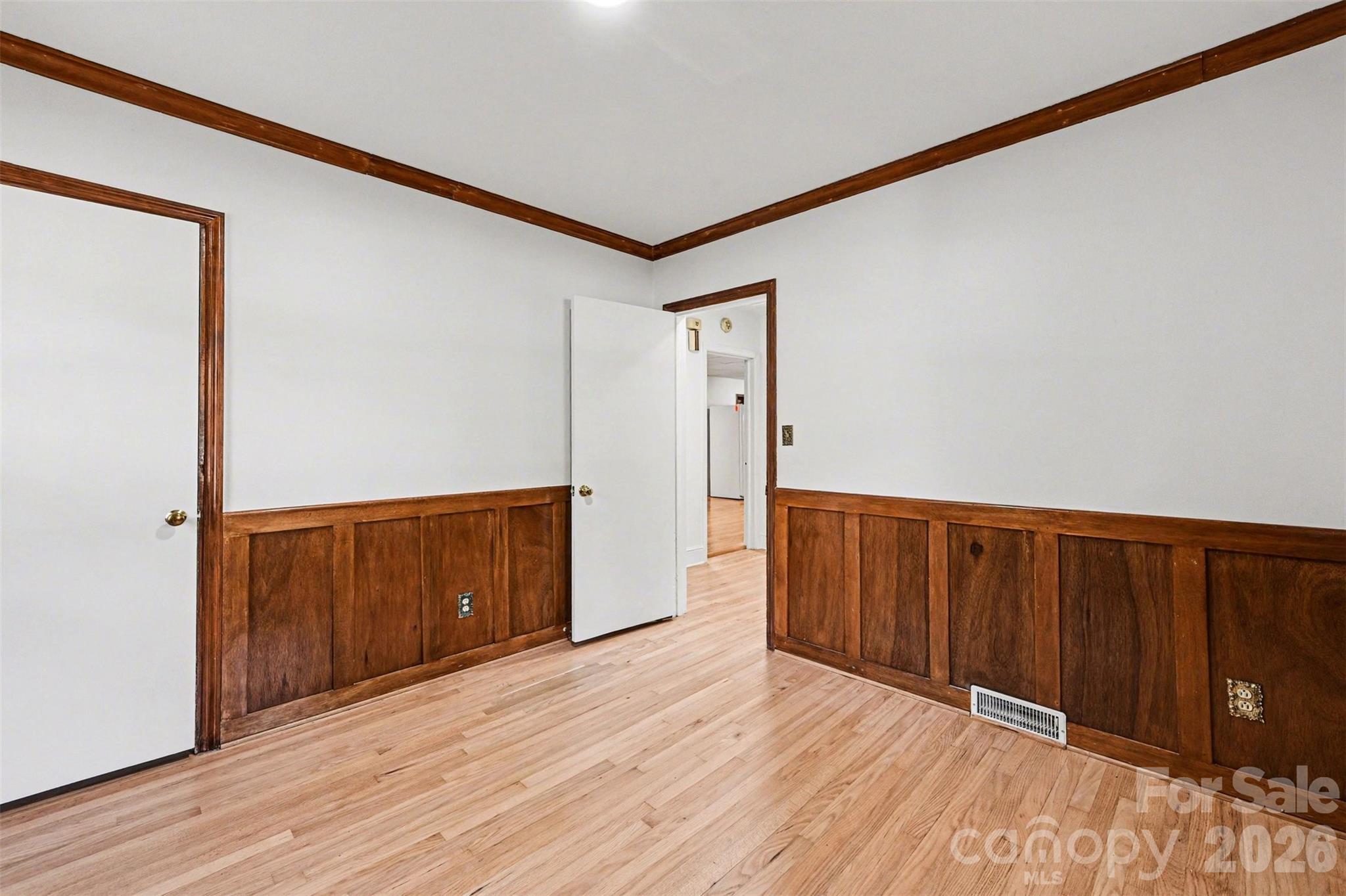 Photo 19 of 955 Hickory Nut Street, Charlotte, NC