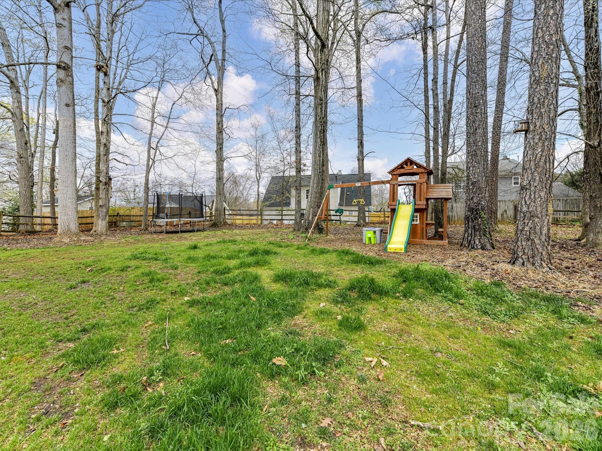 Photo 25 of 8413 Red Setter Lane, Charlotte, NC