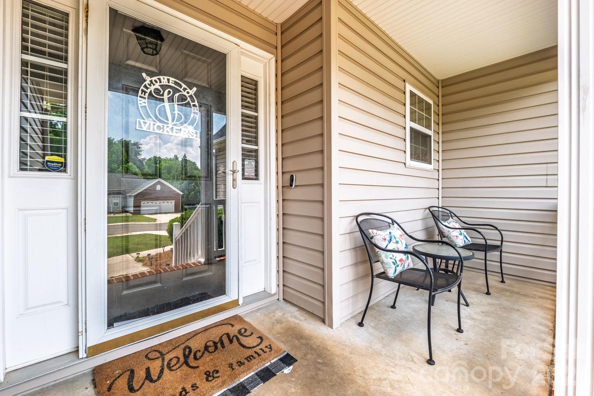 208 Deerfield Drive, Mount Holly, NC - photo 5 of 42
