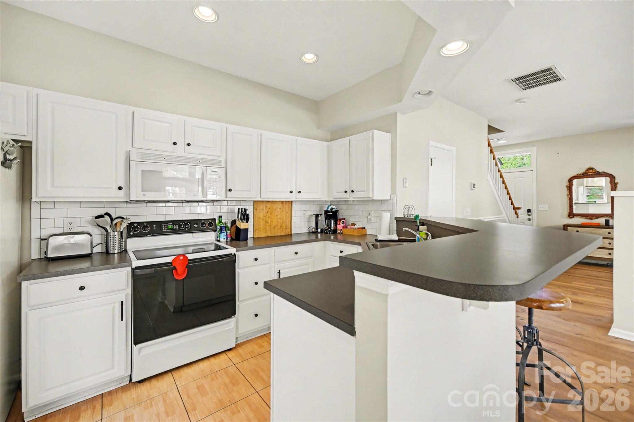Photo 16 of 701 E 8th Street, Charlotte, NC