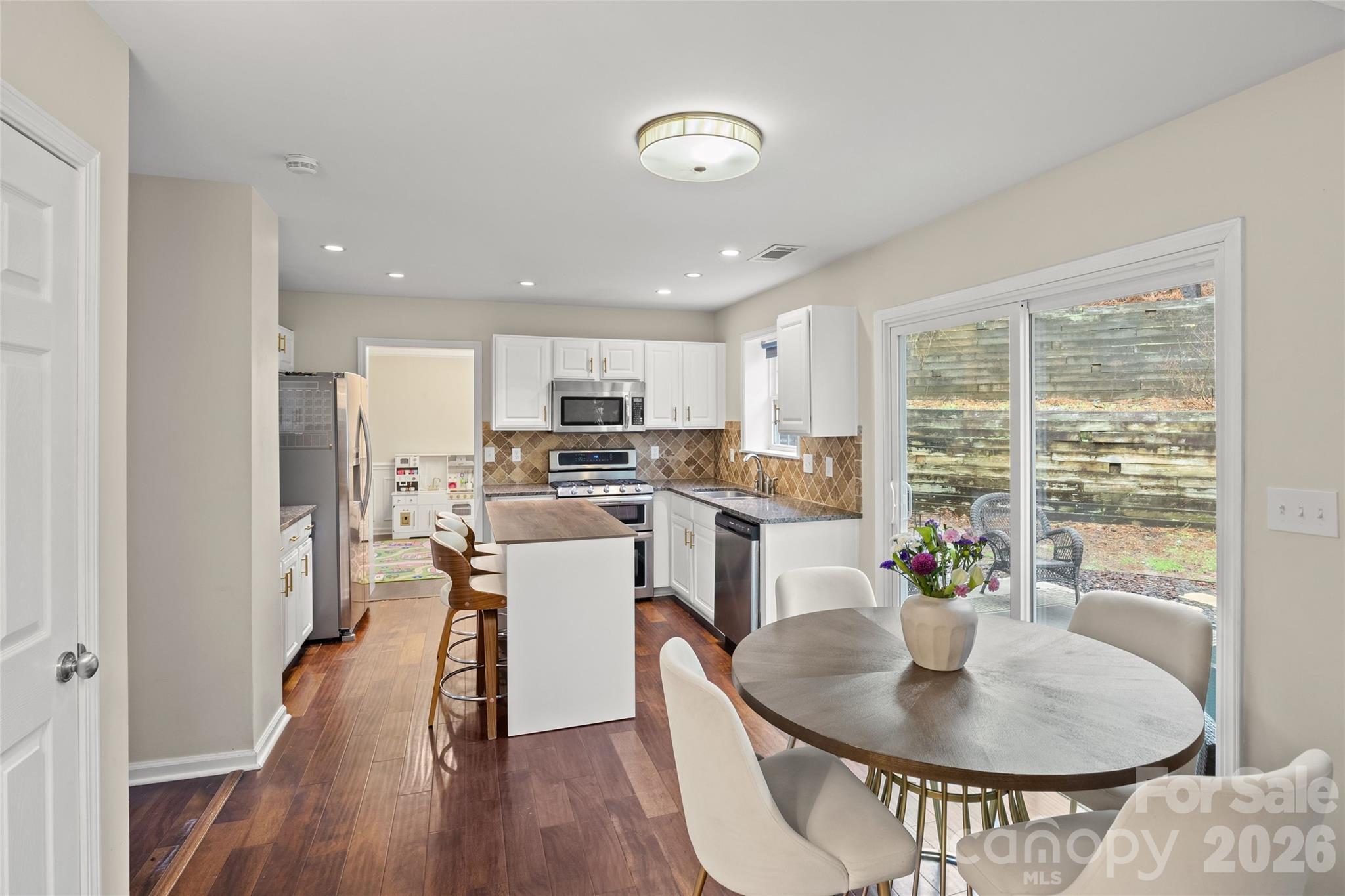 Photo 9 of 14339 Crown Harbor Drive, Charlotte, NC
