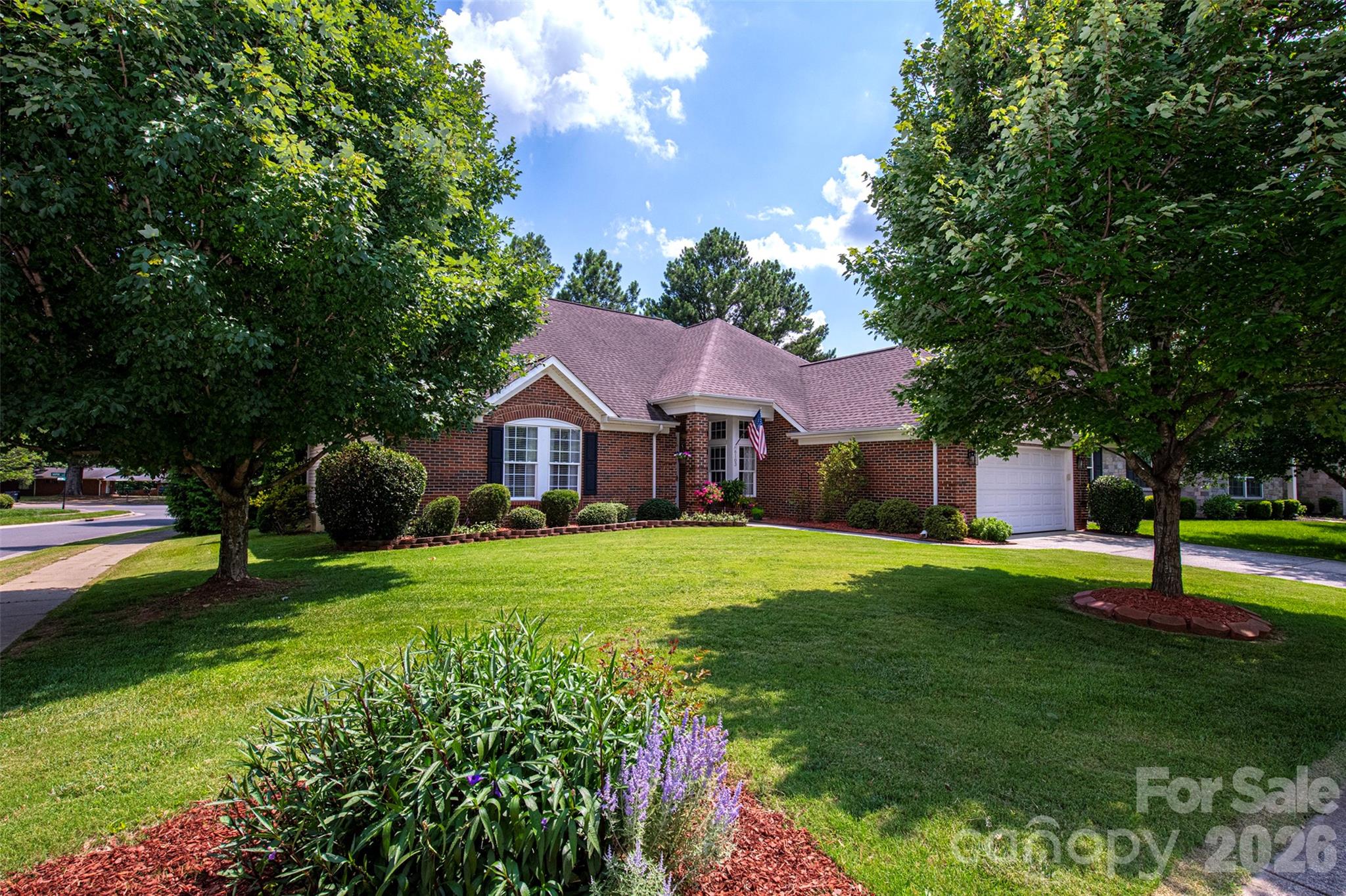 Home for sale at 6103 Breckfield Court, Charlotte, NC — photo 1 of 36