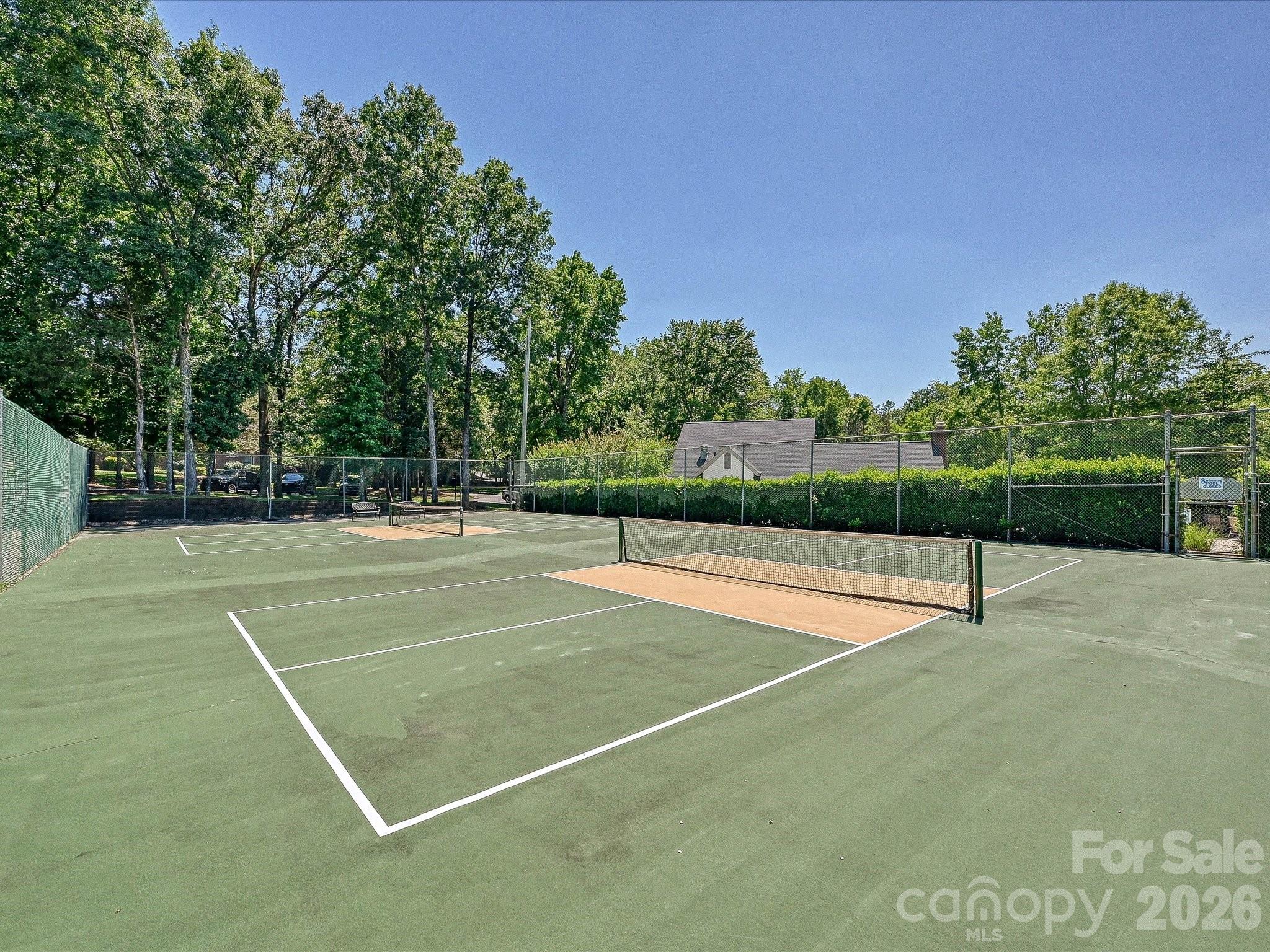 Photo 7 of 5203 Rustlewood Lane, Charlotte, NC