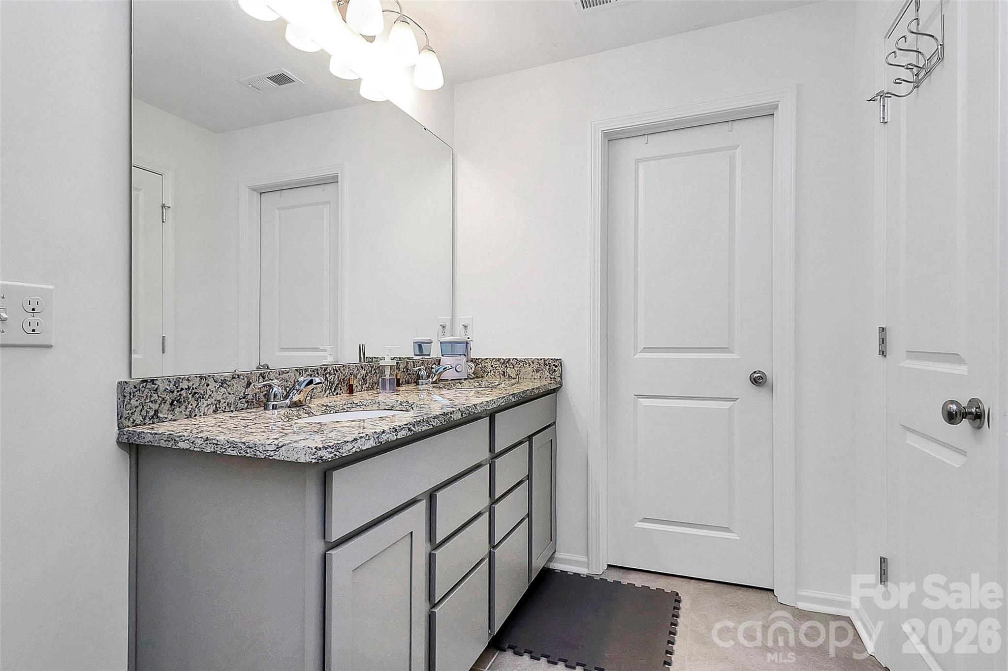 Photo 26 of 13140 Sudwick Lane, Charlotte, NC