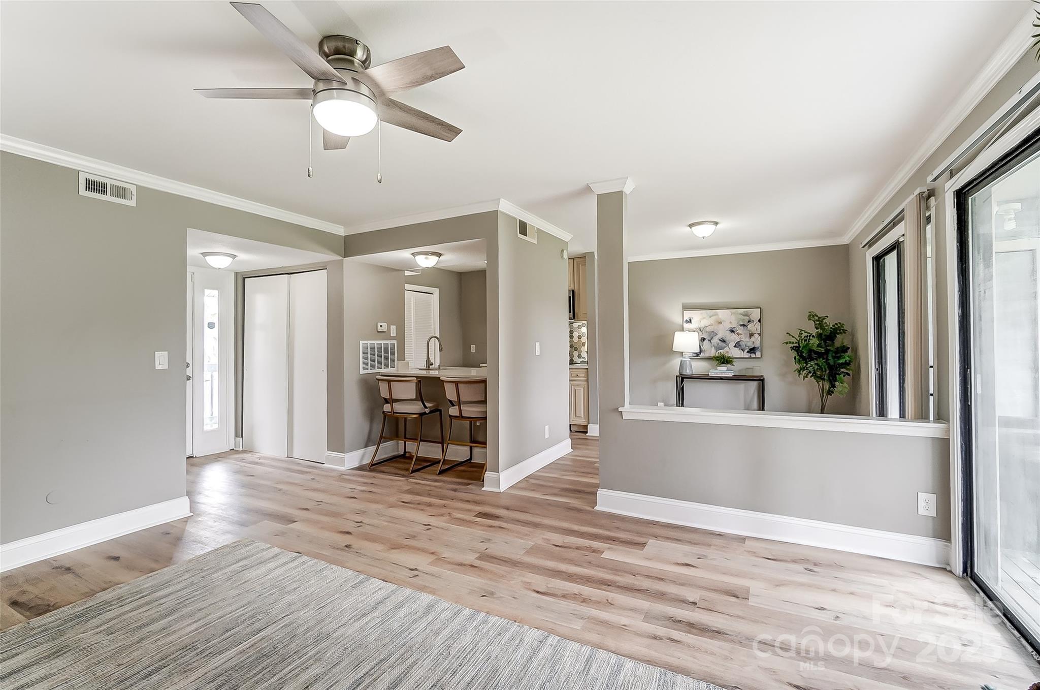 Photo 8 of 11039 Harrowfield Road, Charlotte, NC