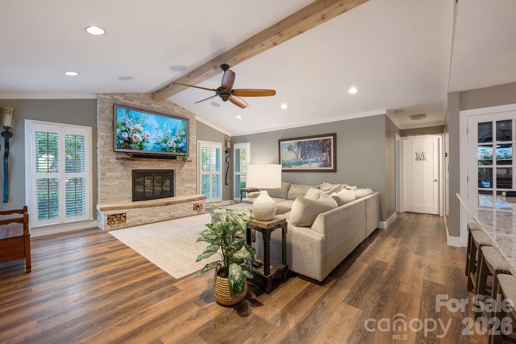 8038 Ritter Drive, Charlotte, NC - photo 3 of 49