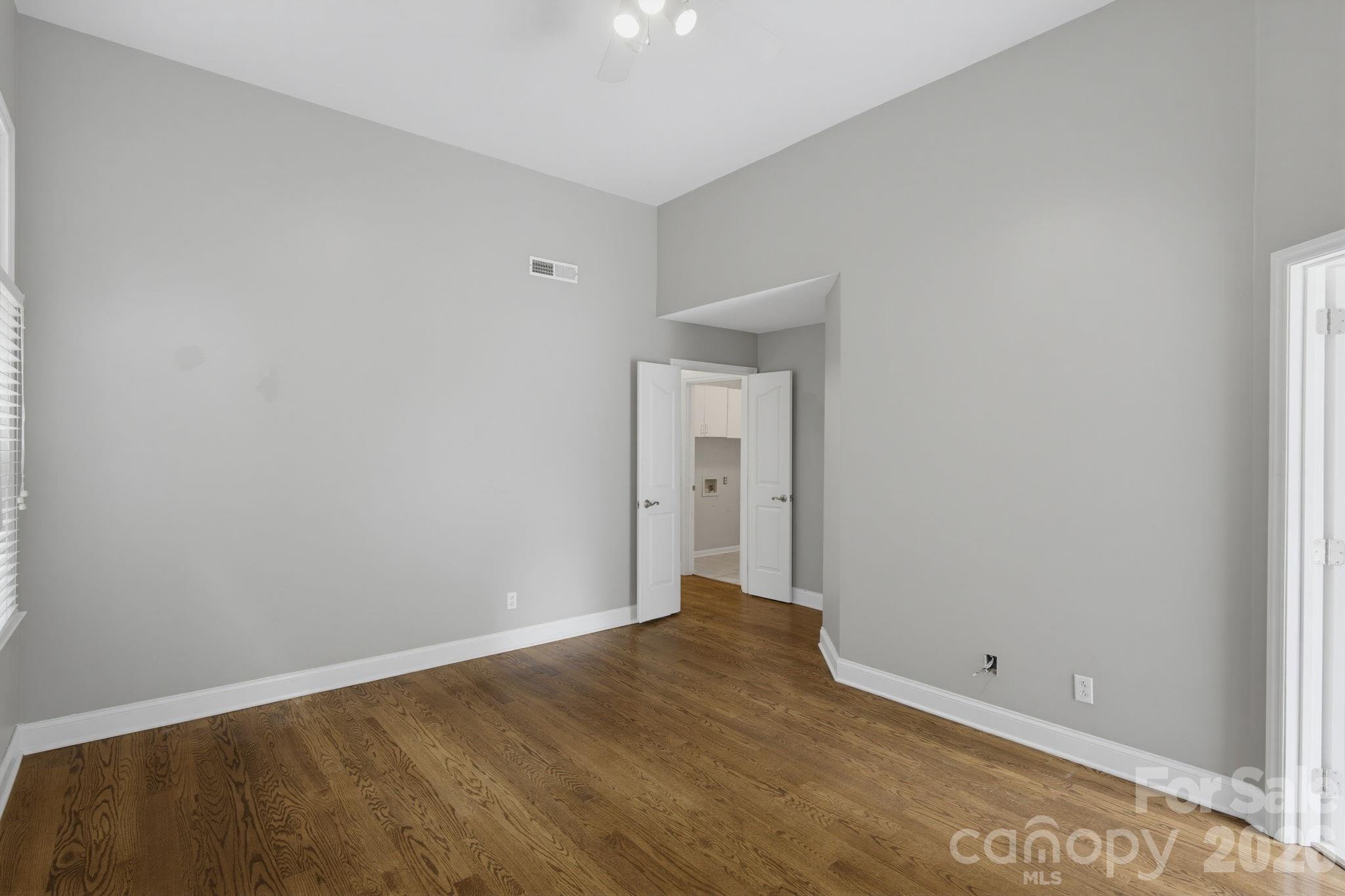 Home for sale at 6632 Elmstone Drive, Charlotte, NC — photo 14 of 38