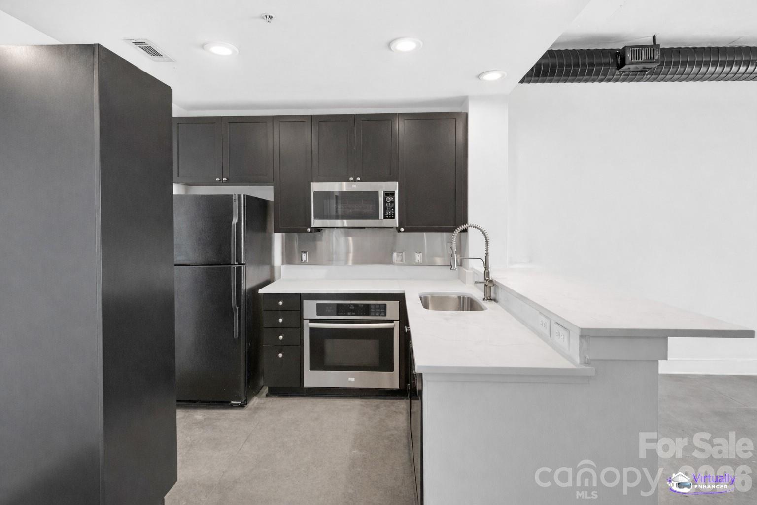 Photo 9 of 710 W Trade Street505, Charlotte, NC