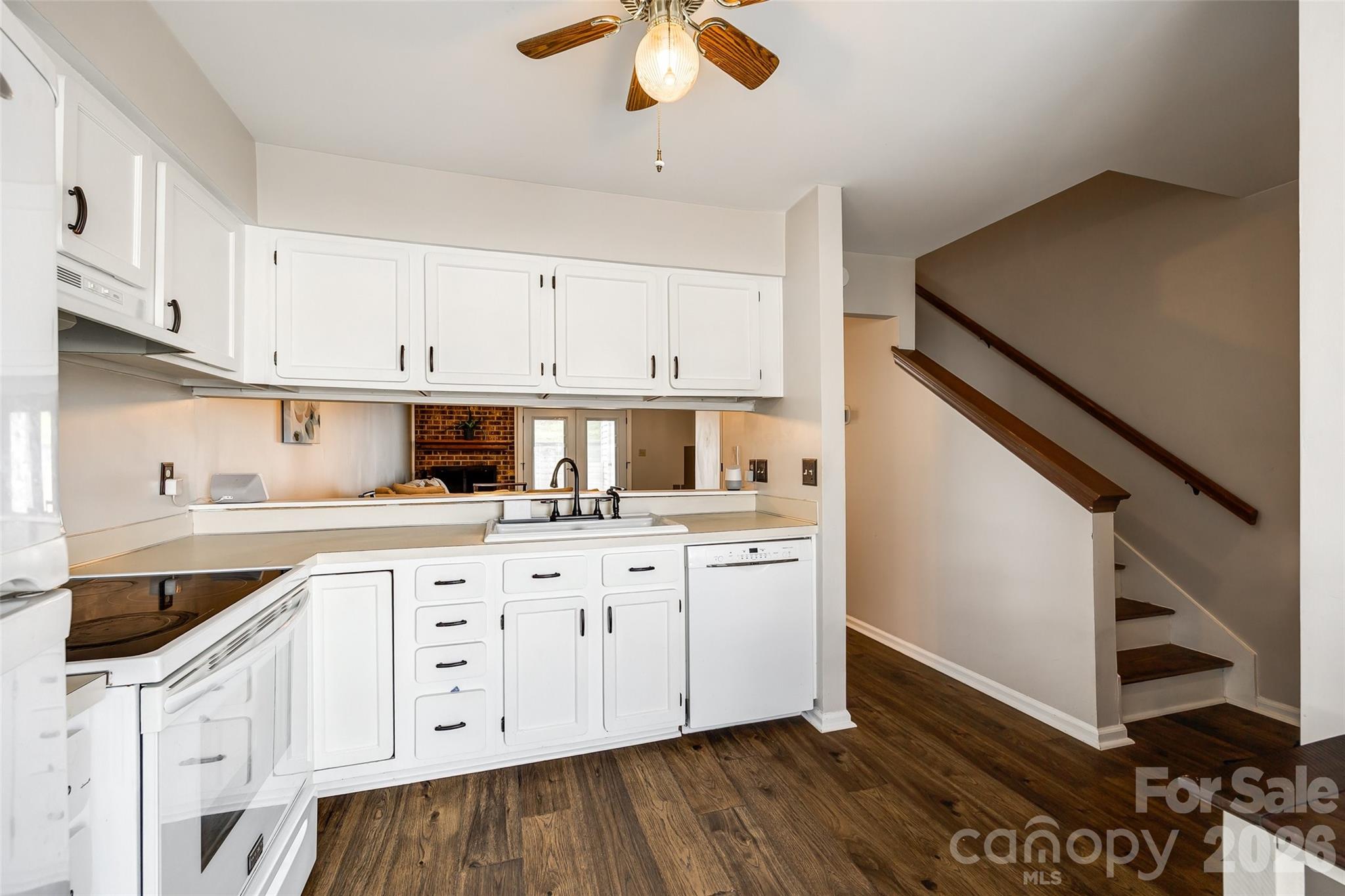 Photo 3 of 10961 Carmel Crossing Road, Charlotte, NC