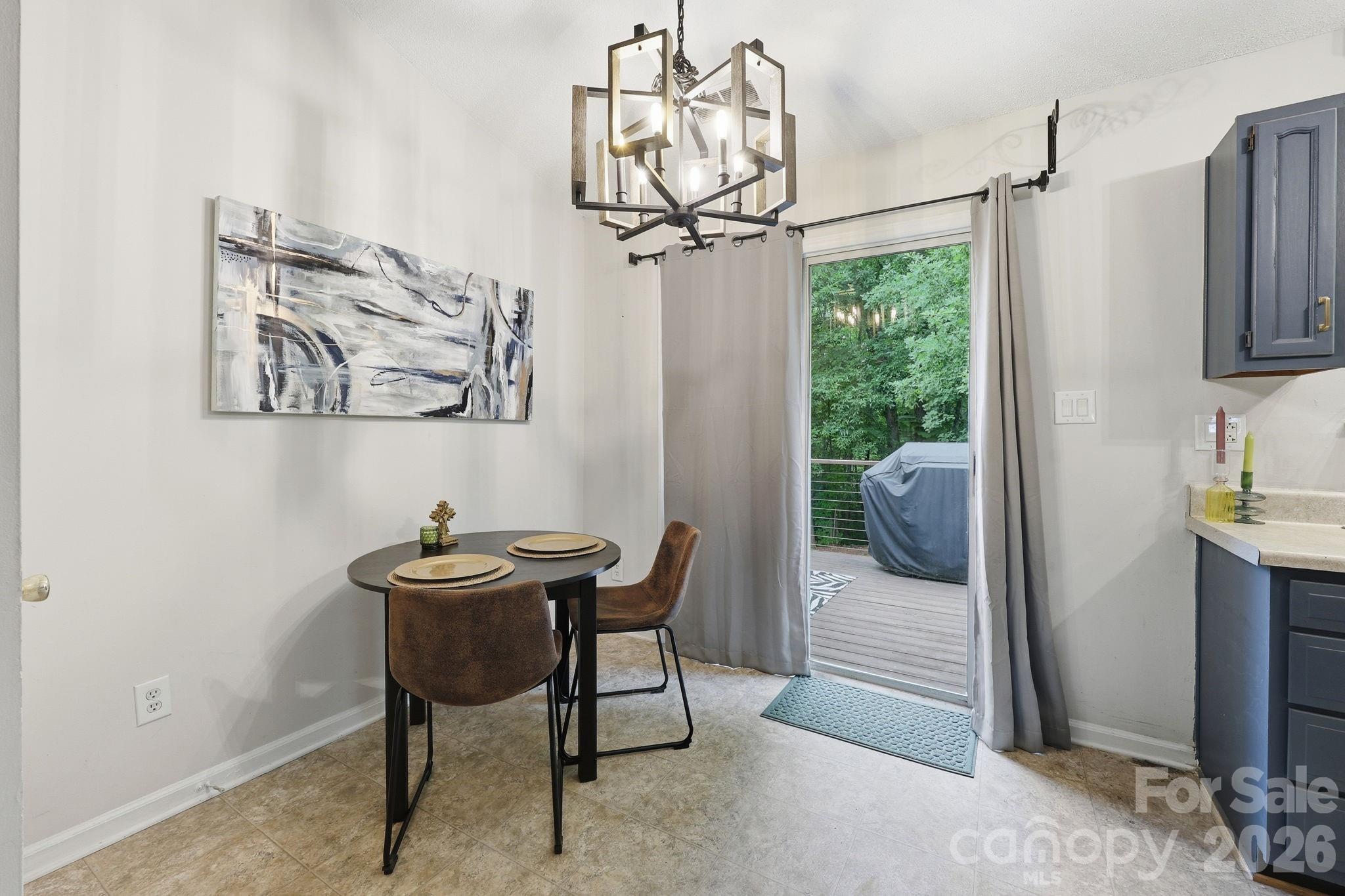 Photo 6 of 1221 Capps Hollow Drive, Charlotte, NC