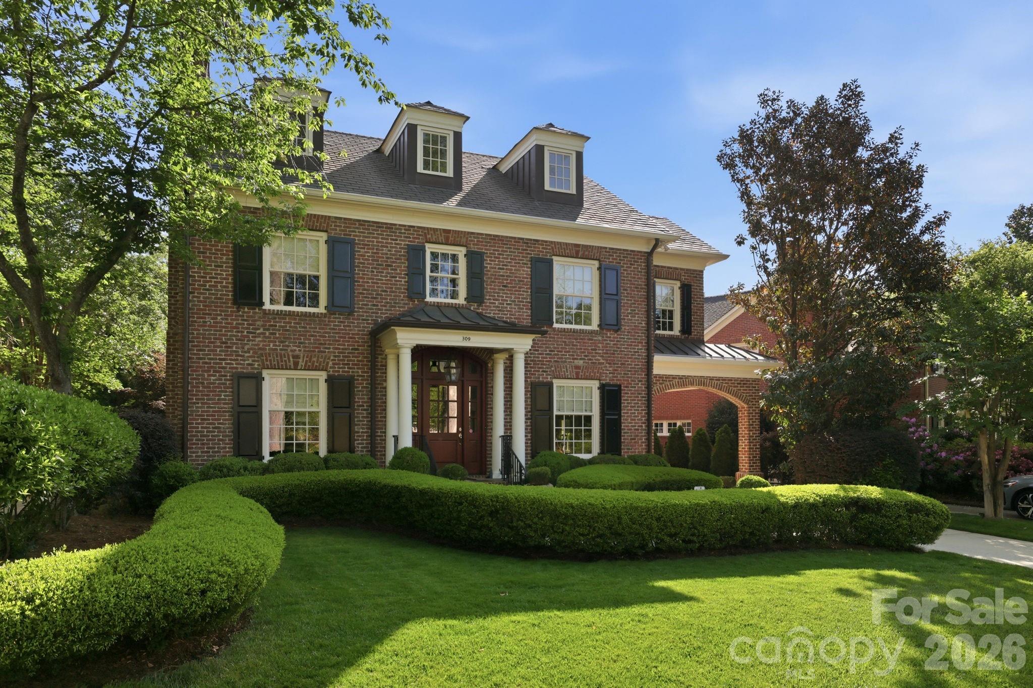 309 Hempstead Place, Charlotte, NC - photo 2 of 49